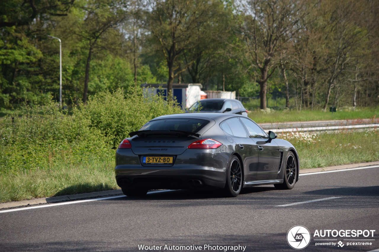 Porsche 970 Panamera GTS MkI - 22 December 2018 - Autogespot