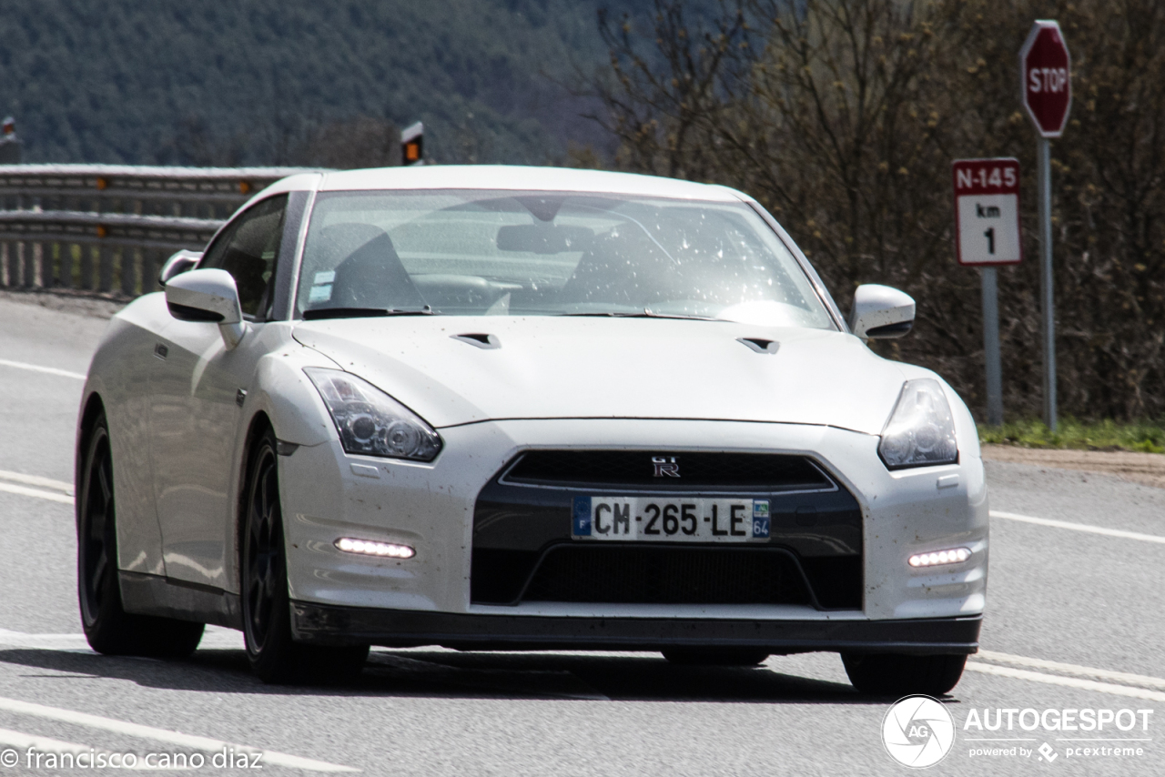 Nissan GT-R SpecV - 26 December 2018 - Autogespot