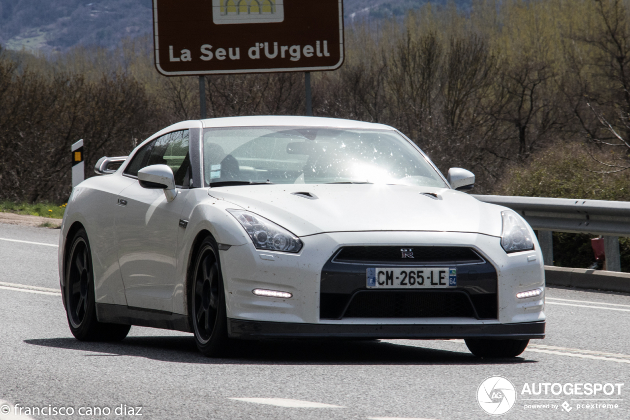 Nissan GT-R SpecV - 26 December 2018 - Autogespot