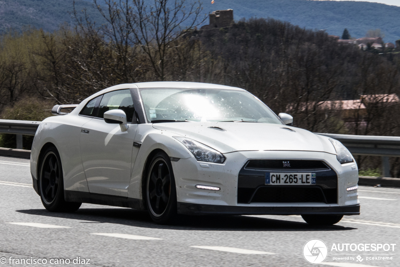 Nissan GT-R SpecV - 26 December 2018 - Autogespot