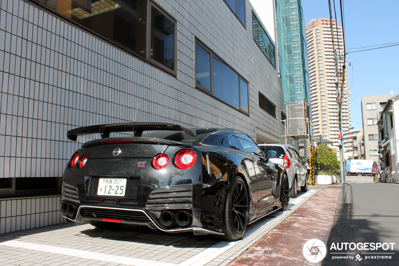 Nissan GT-R Varis Kamikaze-R - 05 January 2019 - Autogespot