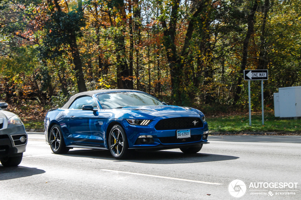 Ford Mustang GT California Special Convertible 2016 - 26 January 2019 ...