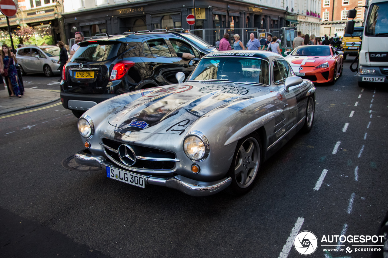 Mercedes-Benz 300 SL Gullwing V8 AMG - 09 May 2019 - Autogespot