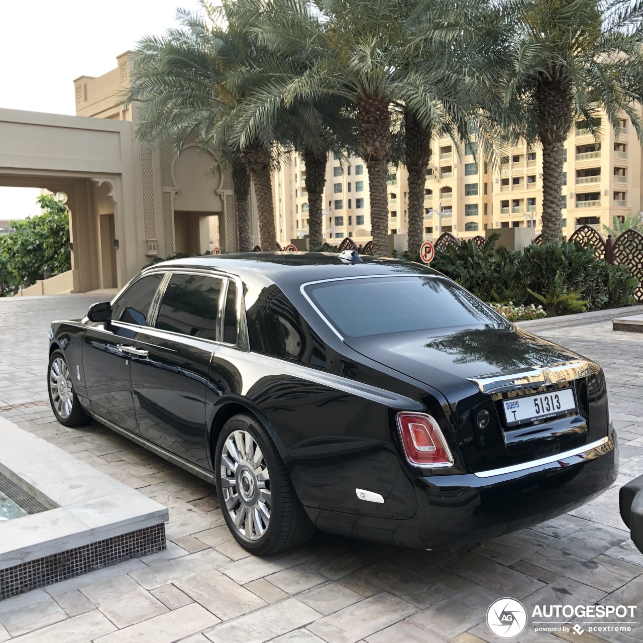 Rolls-Royce Phantom VIII EWB - 16 May 2019 - Autogespot