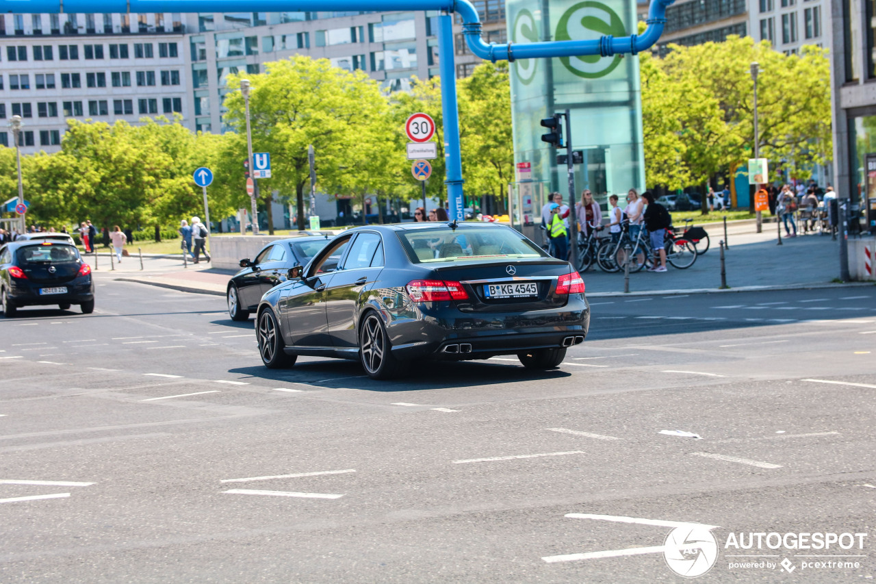 Mercedes-Benz E 63 AMG W212 V8 Biturbo - 18 May 2019 - Autogespot