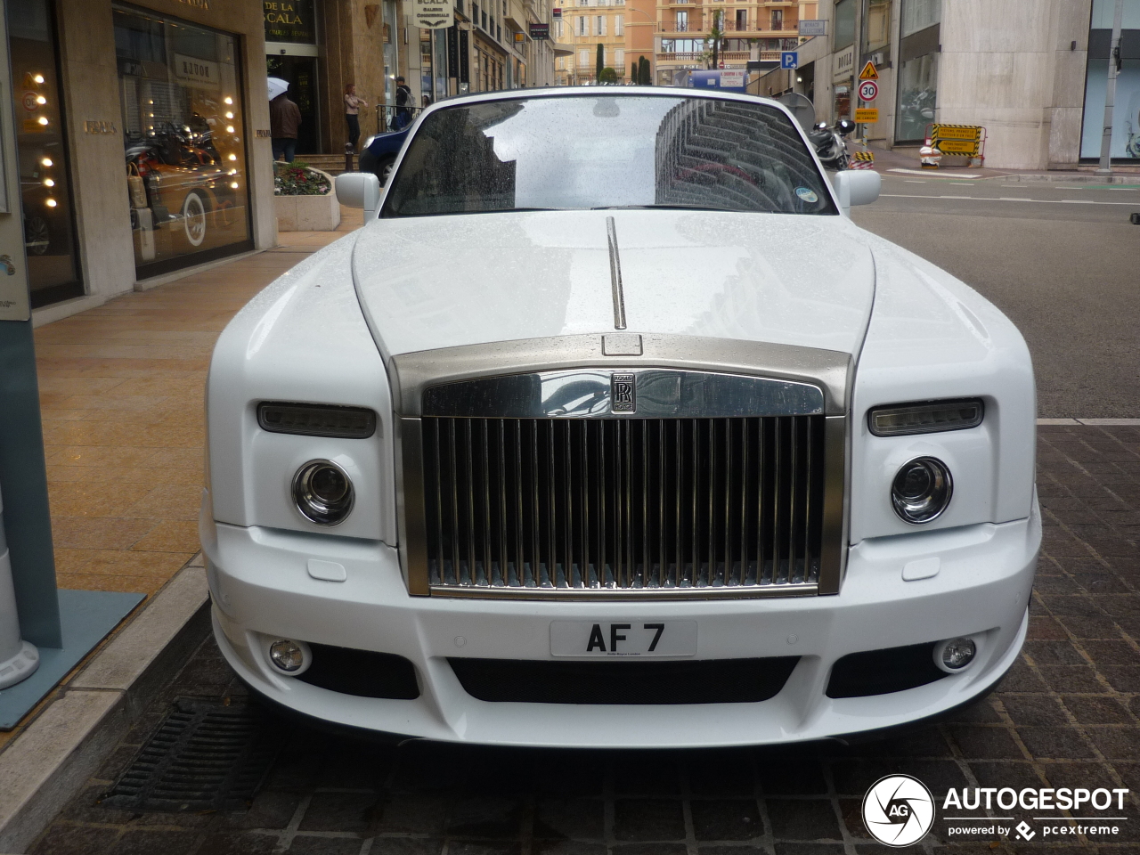 Rolls-Royce Phantom Drophead Coupé Mansory Bel Air - 16 June 2019 ...