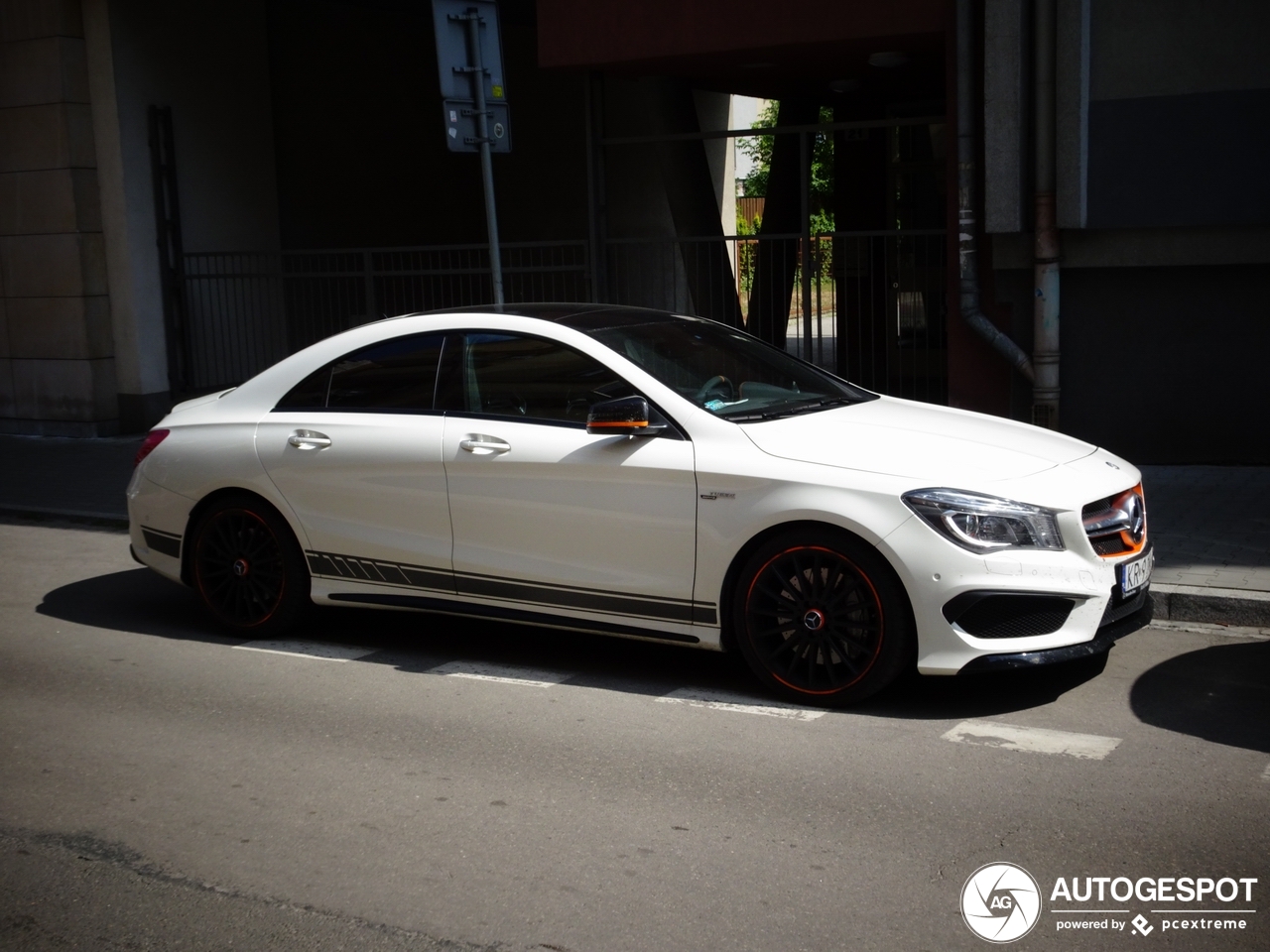 Mercedes-Benz CLA 45 AMG OrangeArt Edition C117 - 28 June 2019 - Autogespot