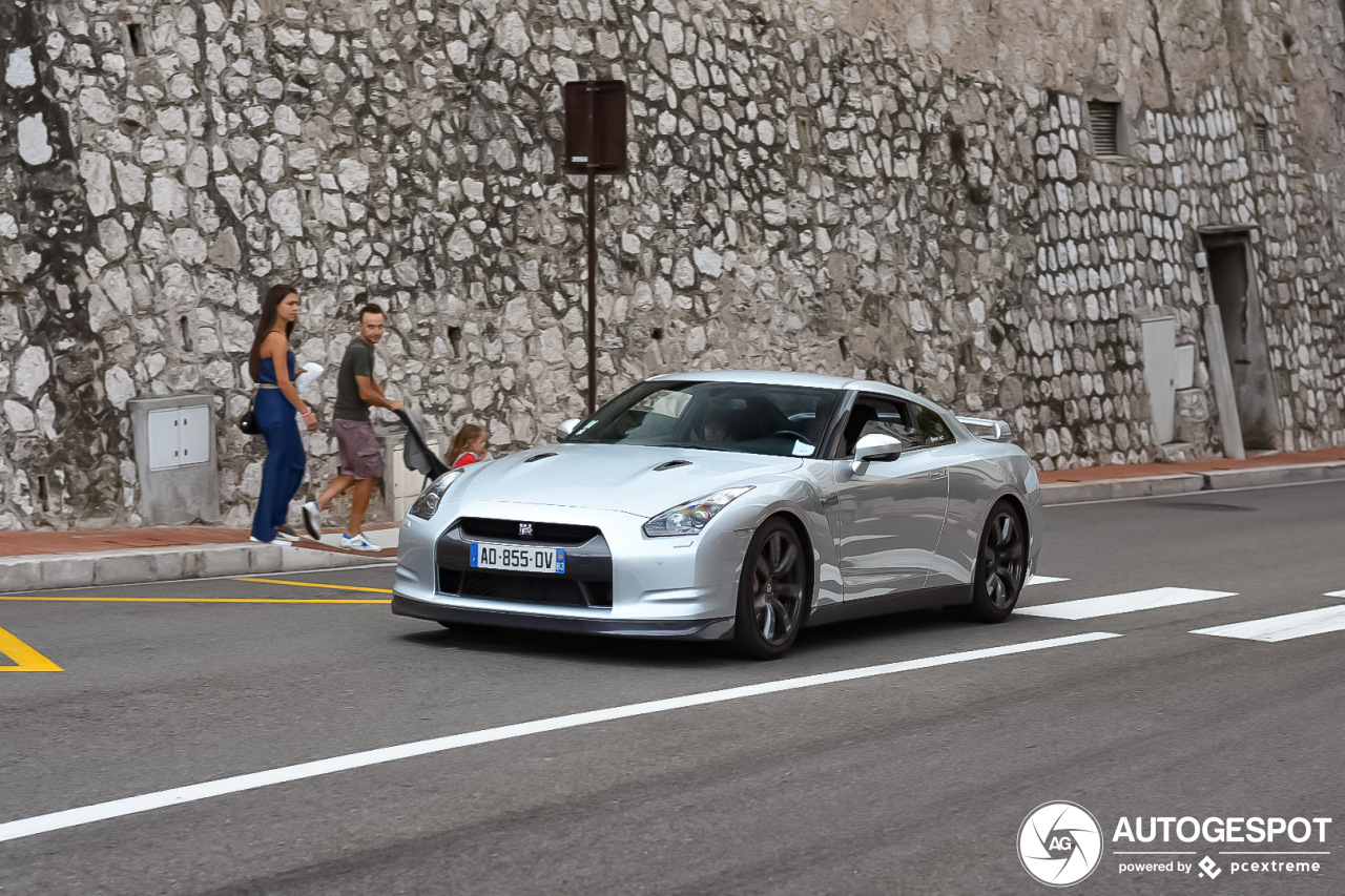 Nissan GT-R - 27 July 2019 - Autogespot
