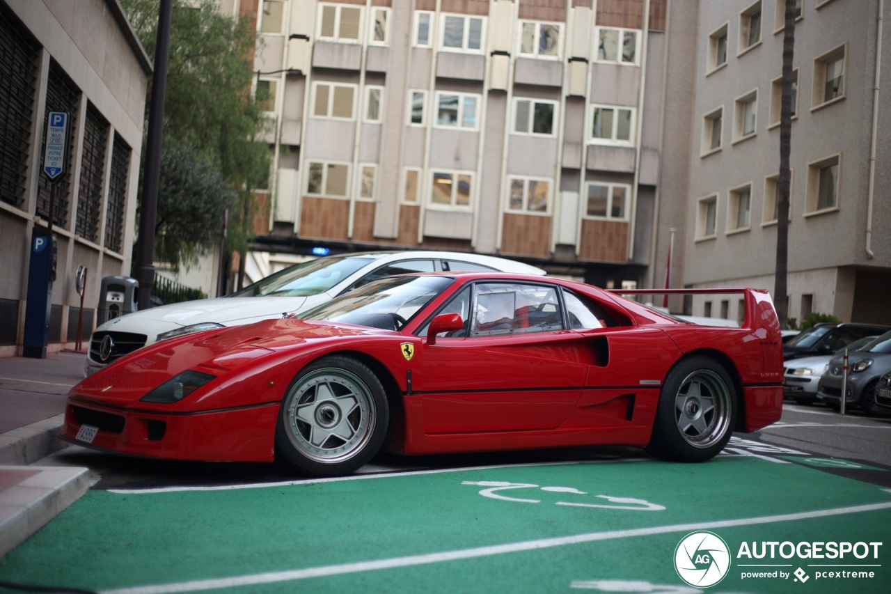 Ferrari F40 - 04 August 2019 - Autogespot