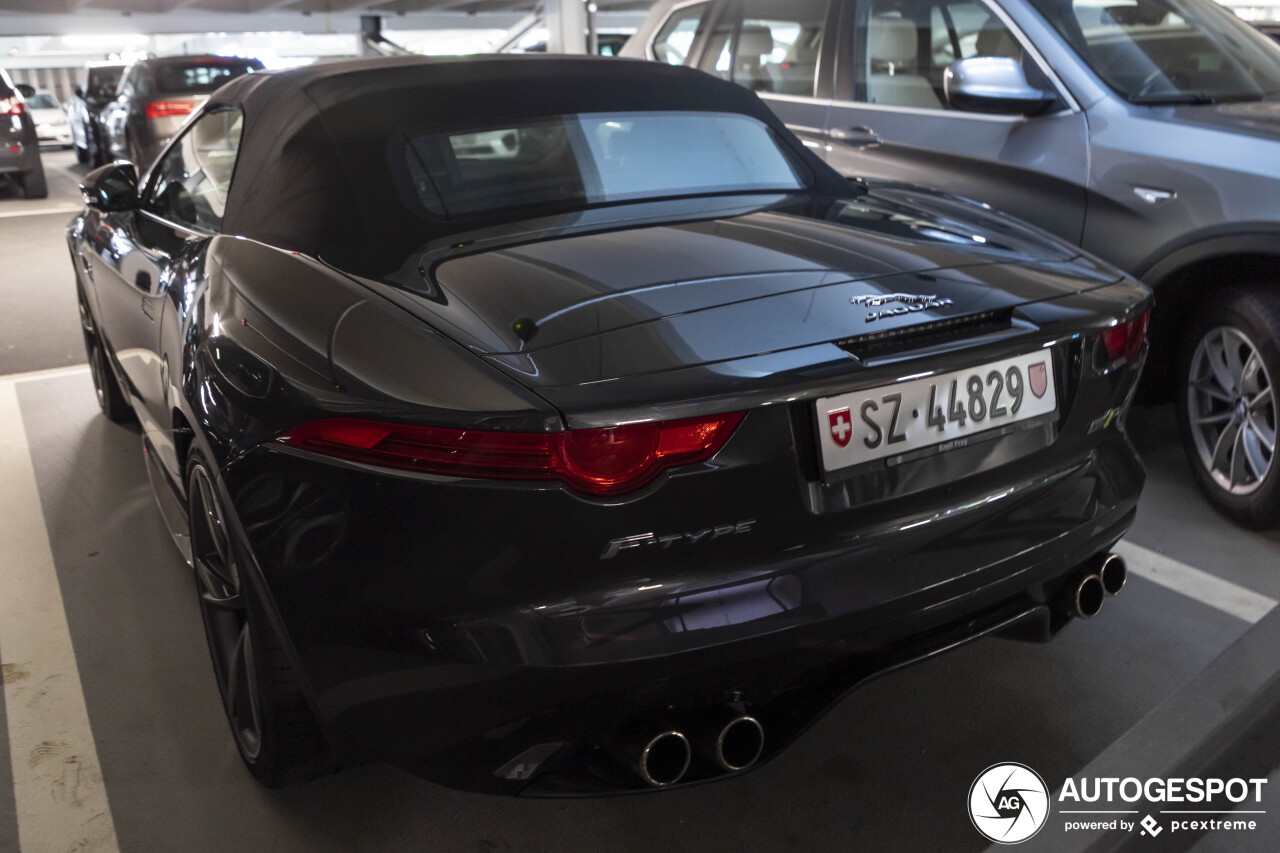 Jaguar F-TYPE R AWD Convertible - 07 September 2019 - Autogespot