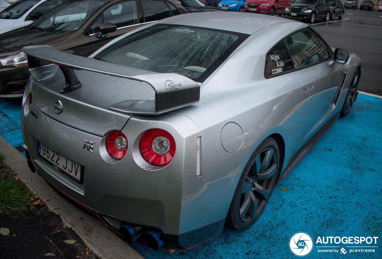 Nissan GT-R - 08 November 2019 - Autogespot