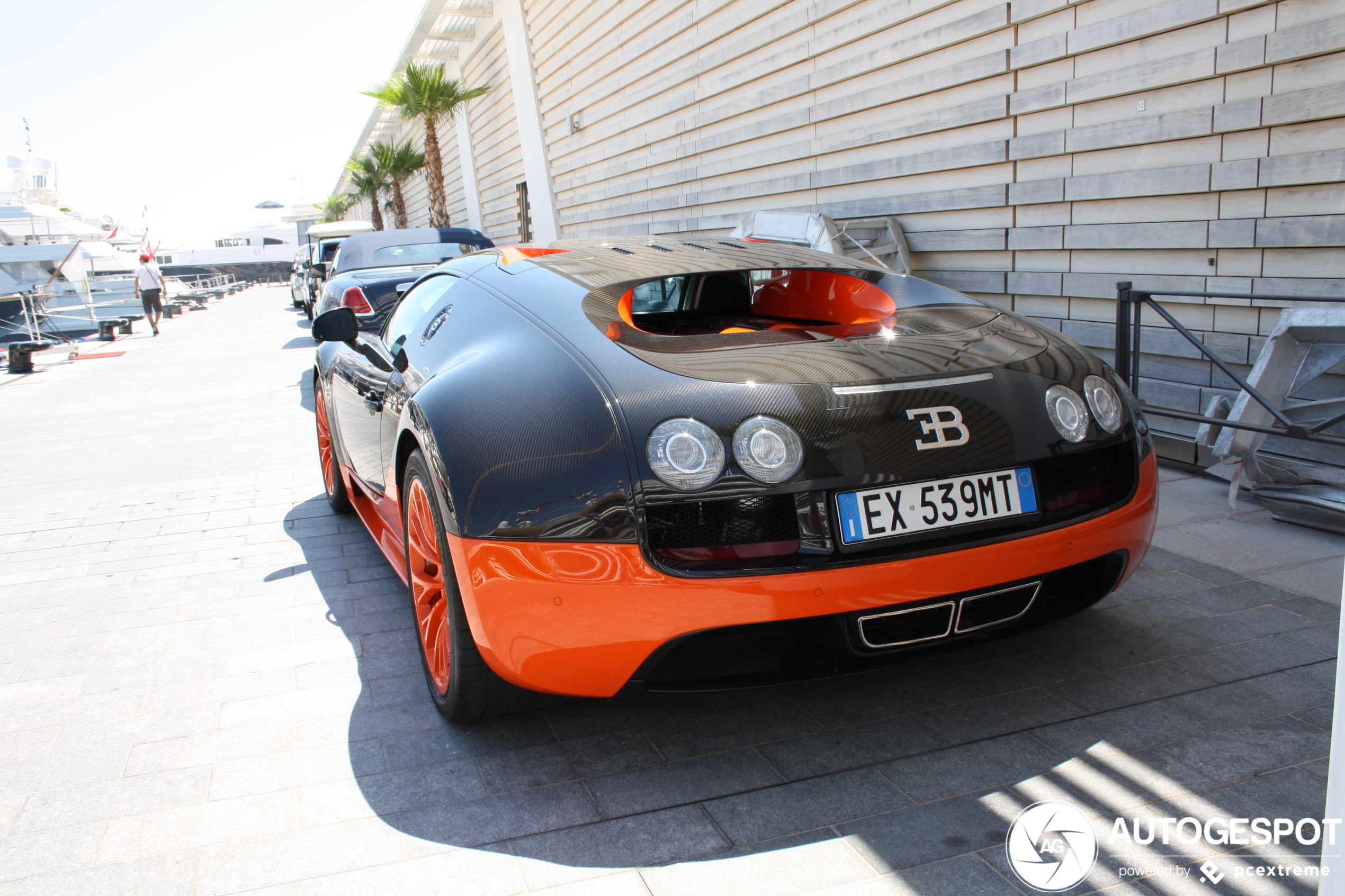 Bugatti Veyron 16.4 Super Sport World Record Edition - 18 December 2019 ...