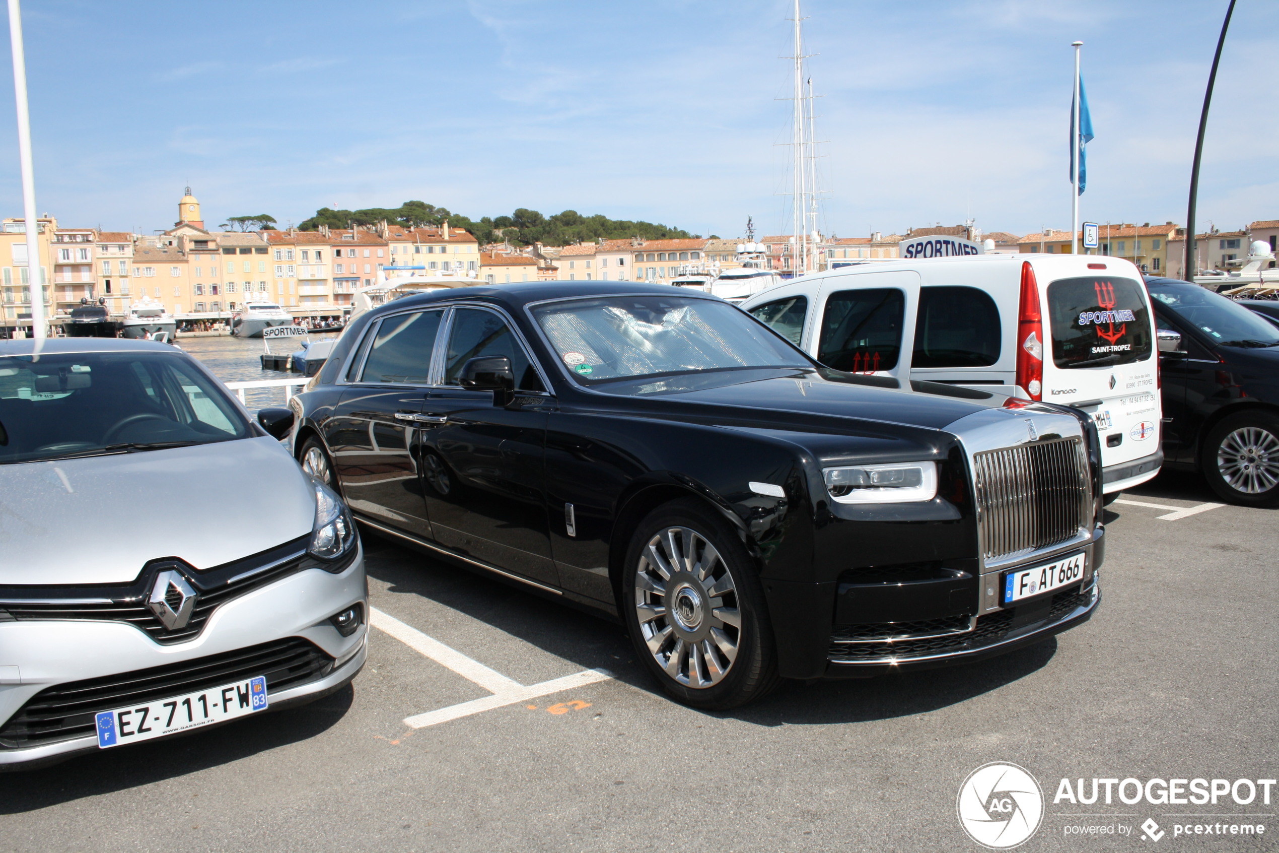 Rolls-Royce Phantom VIII EWB - 18 December 2019 - Autogespot