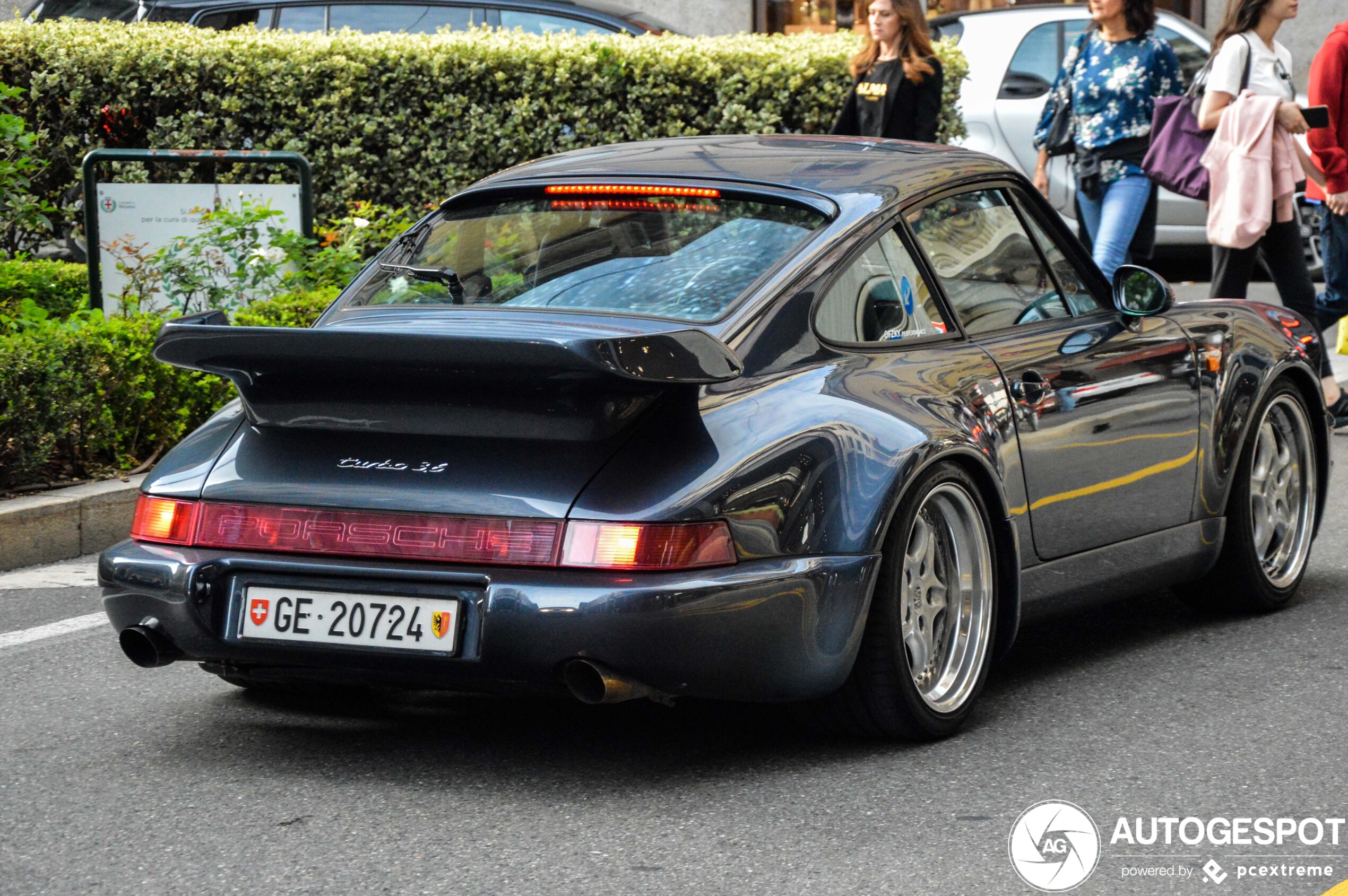 Porsche 964 Turbo S 3.6 - 27 December 2019 - Autogespot