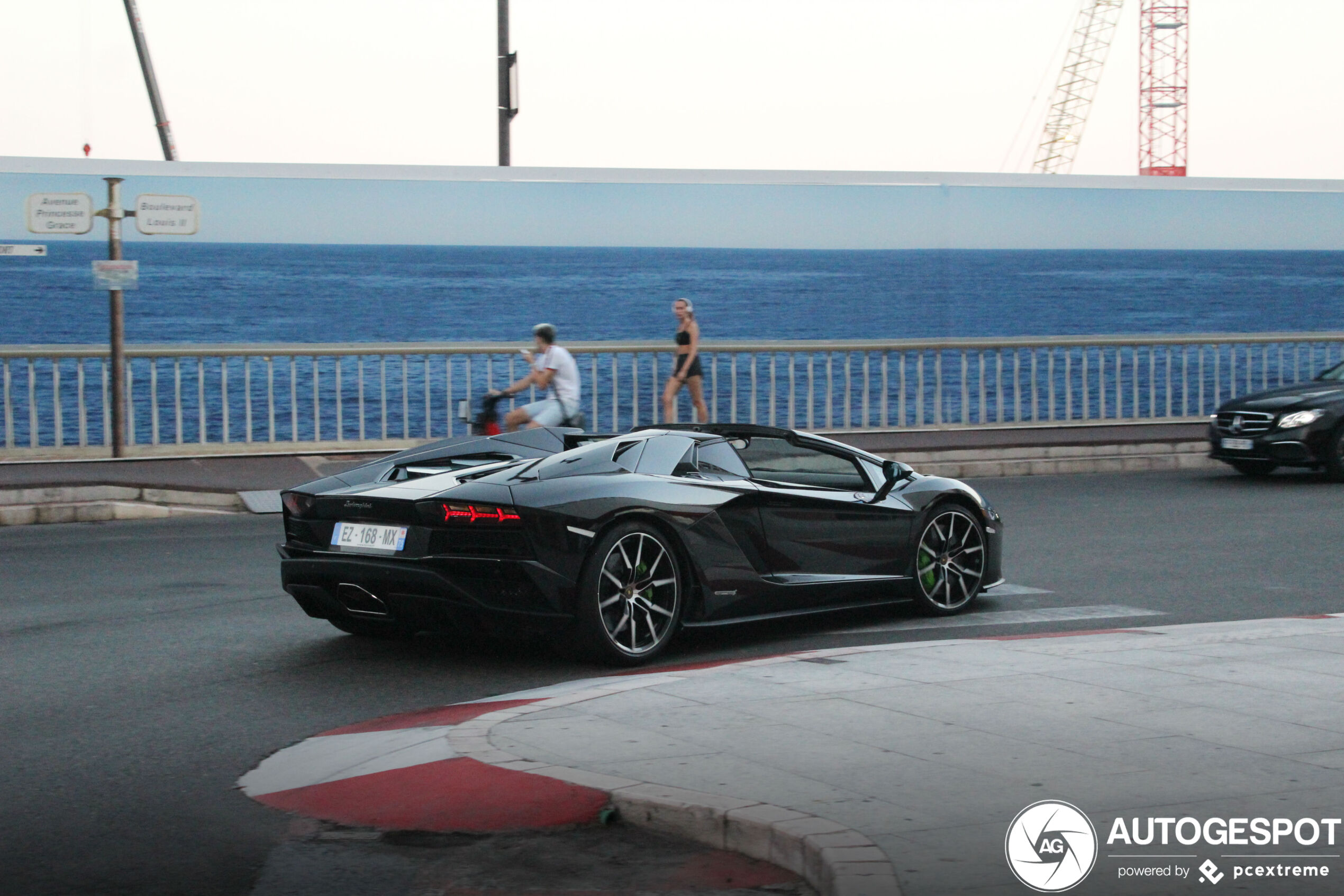 Lamborghini Aventador S LP740-4 Roadster - 12 January 2020 - Autogespot