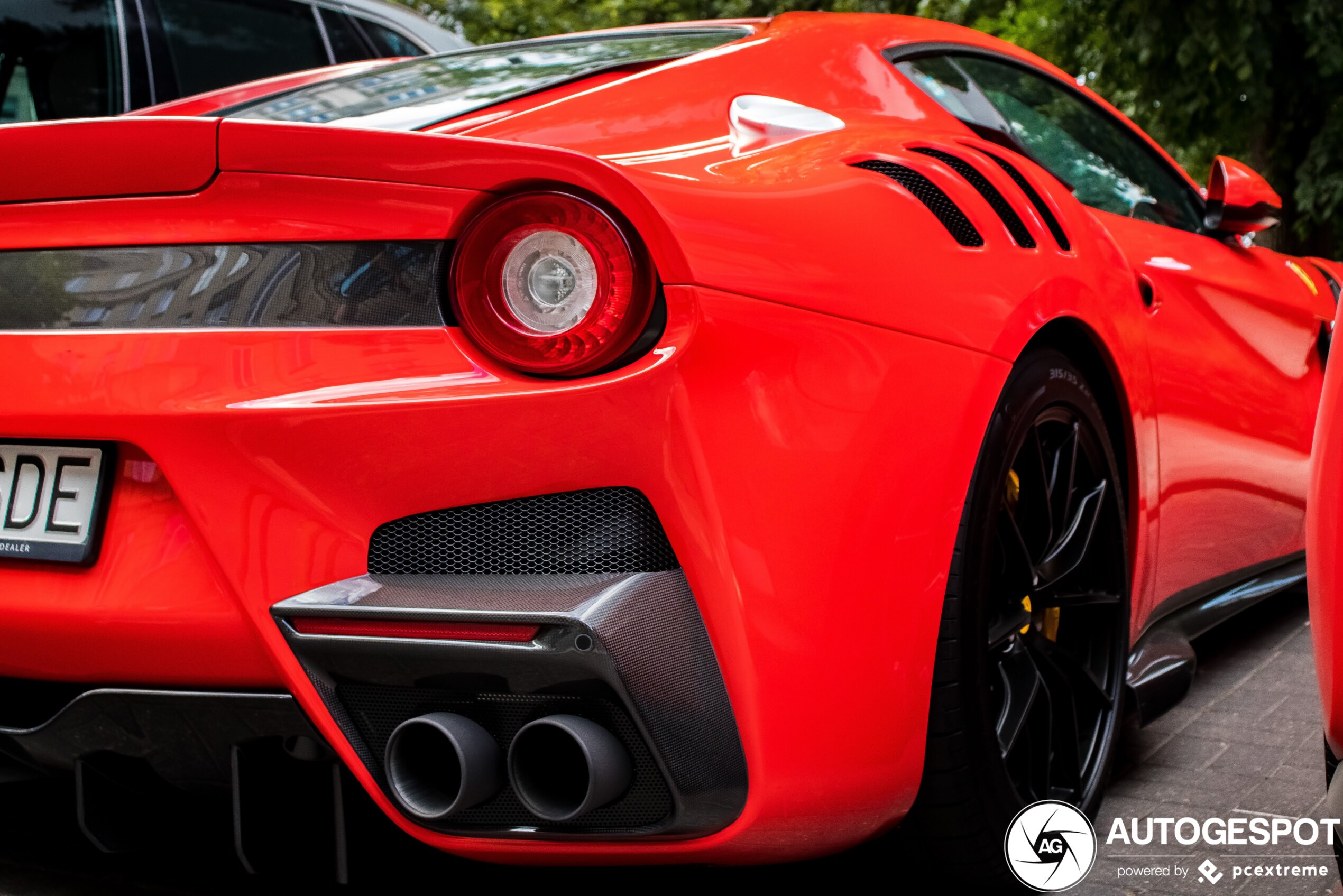 Ferrari F12tdf - 15 January 2020 - Autogespot