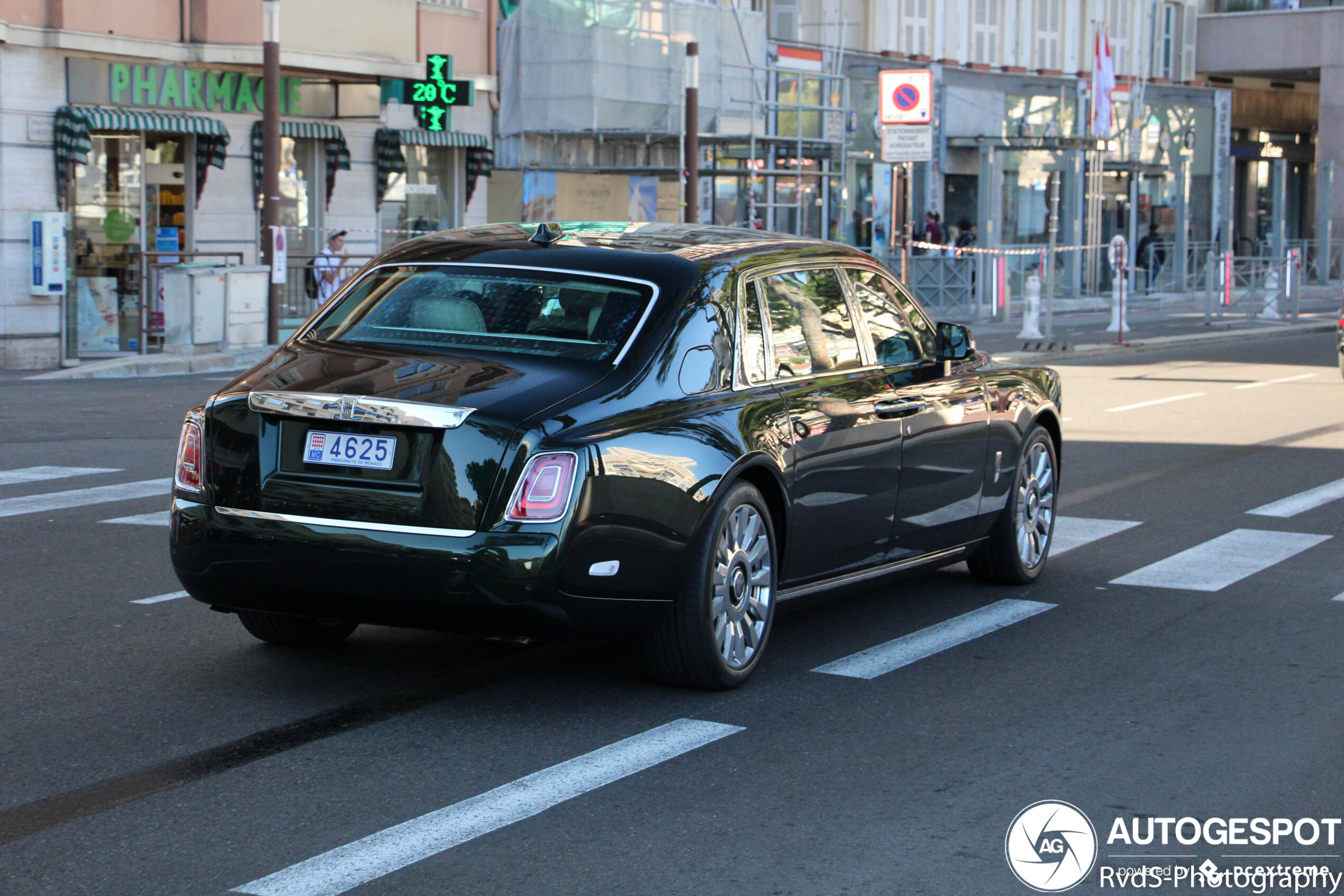 Rolls-Royce Phantom VIII EWB - 30 January 2020 - Autogespot
