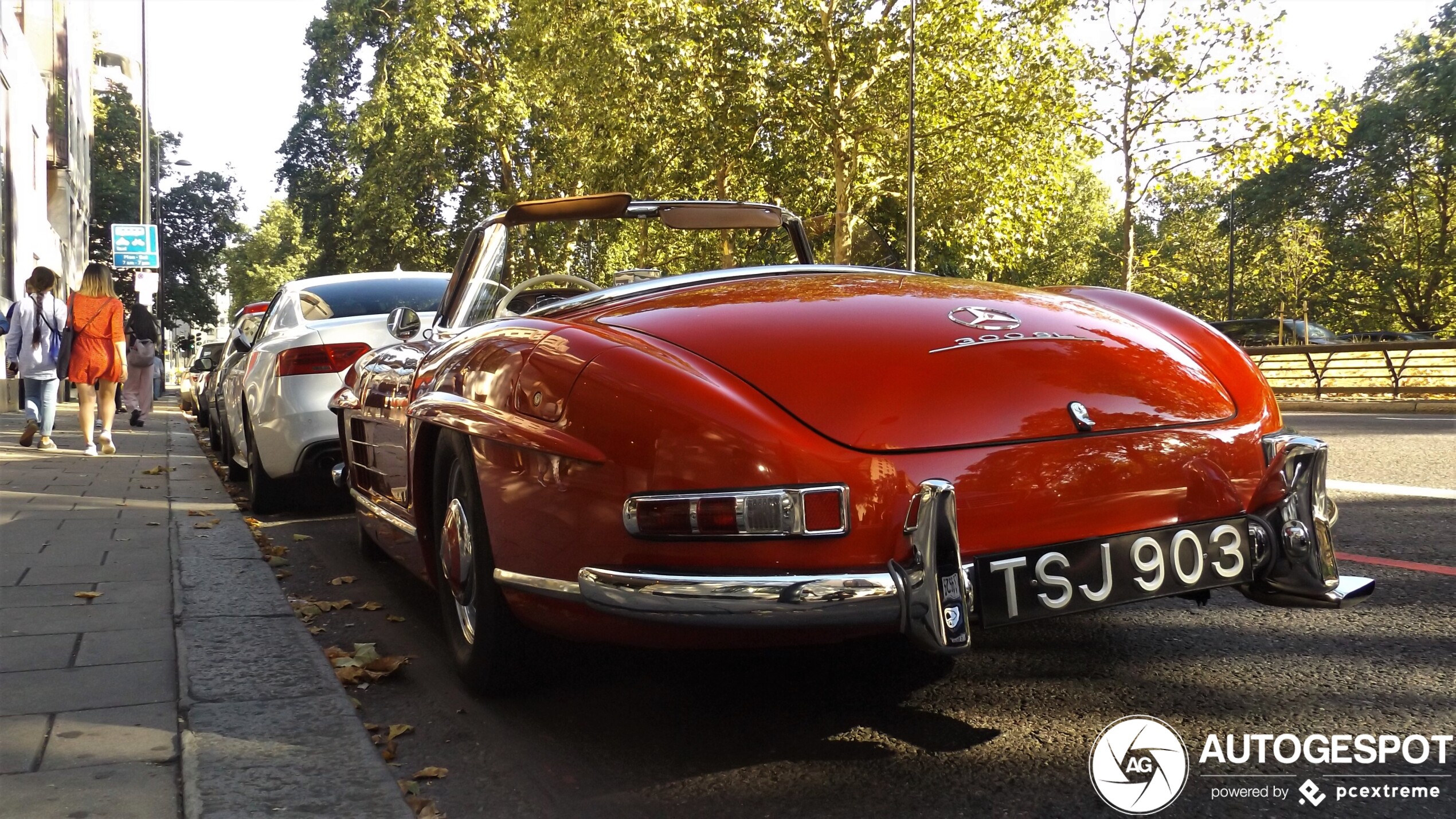 Mercedes-Benz 300SL Roadster - 06 February 2020 - Autogespot