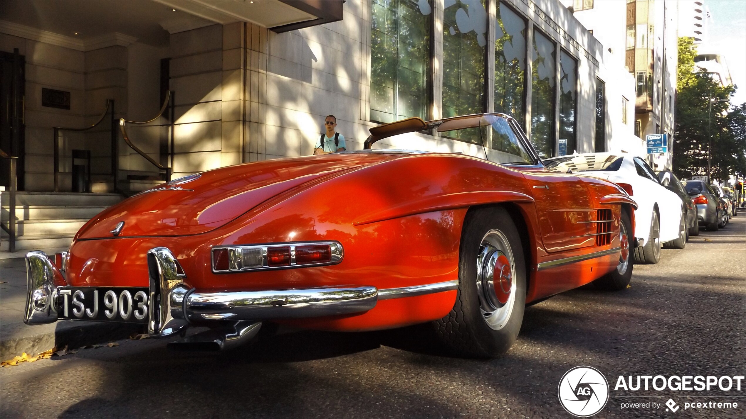 Mercedes-Benz 300SL Roadster - 06 February 2020 - Autogespot