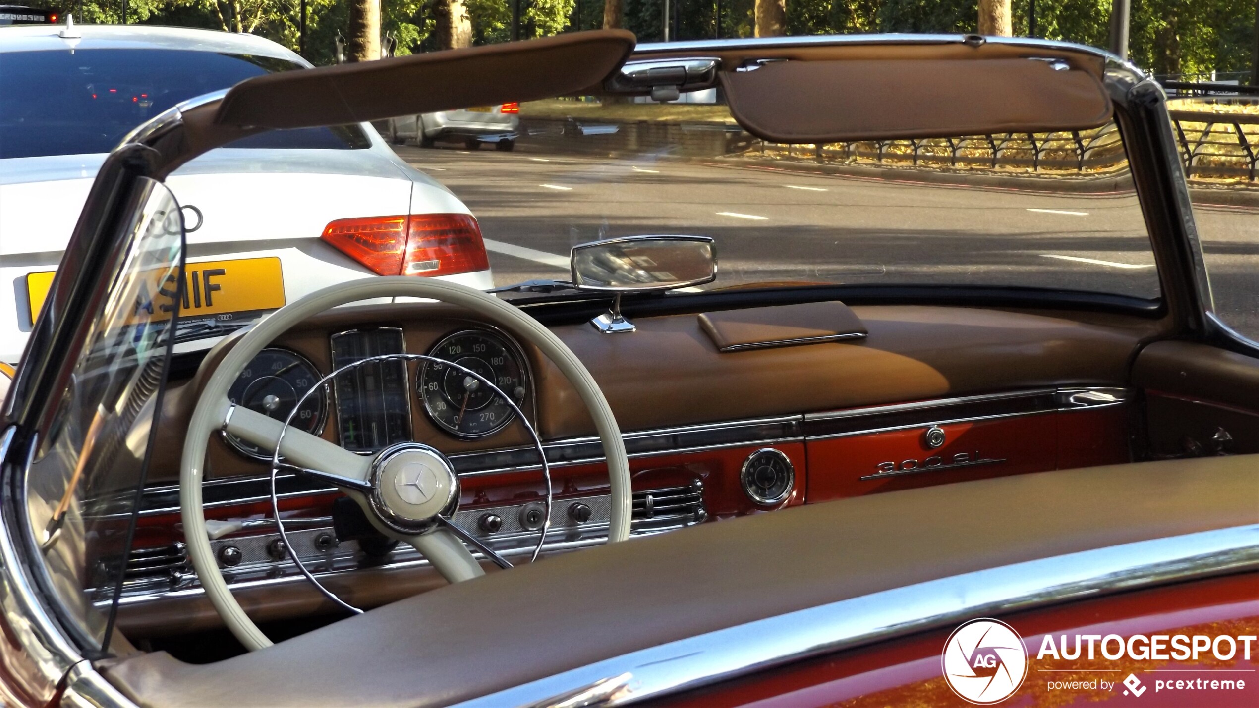 Mercedes-Benz 300SL Roadster - 06 February 2020 - Autogespot