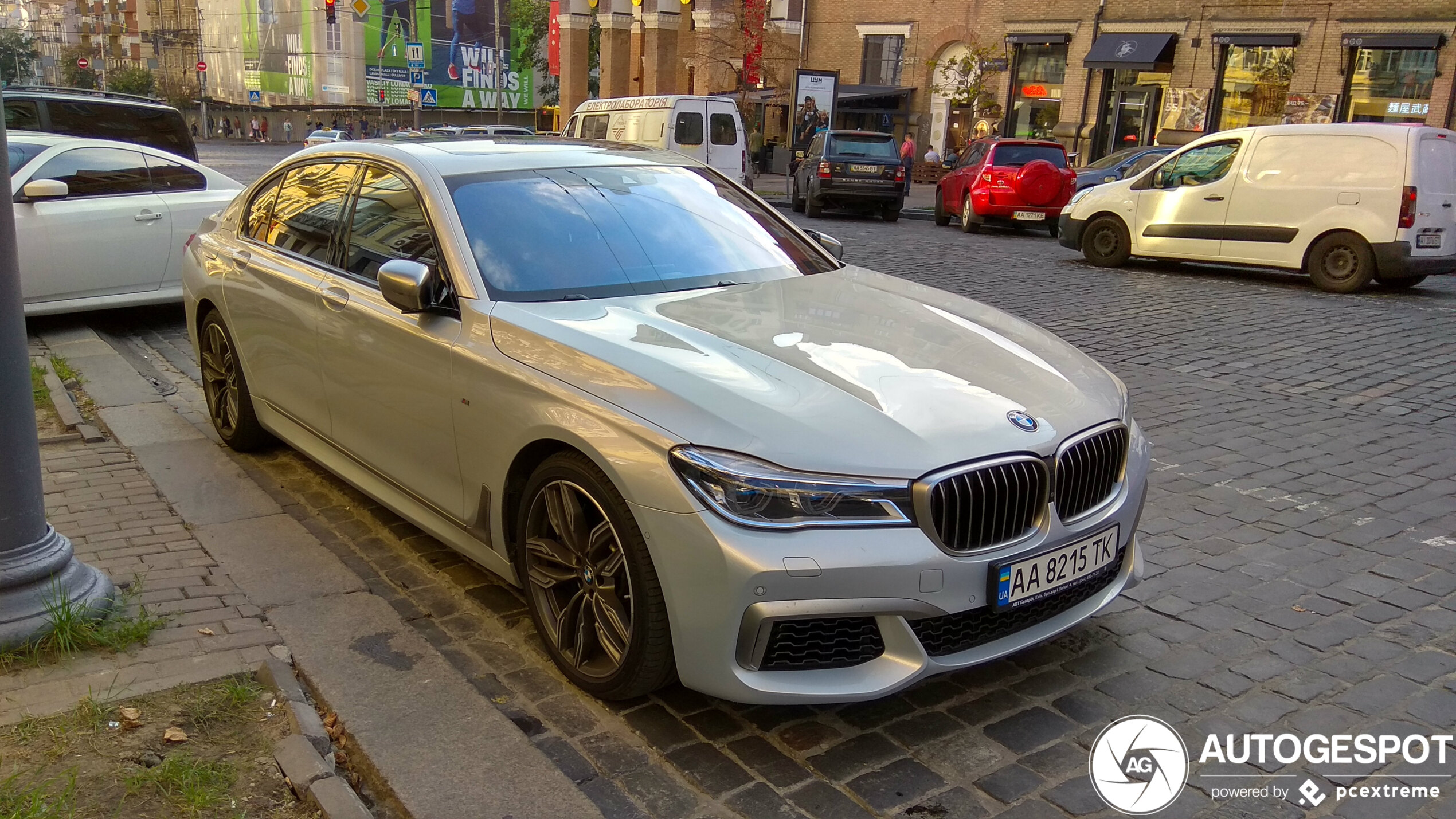 BMW M760Li xDrive - 06 March 2020 - Autogespot
