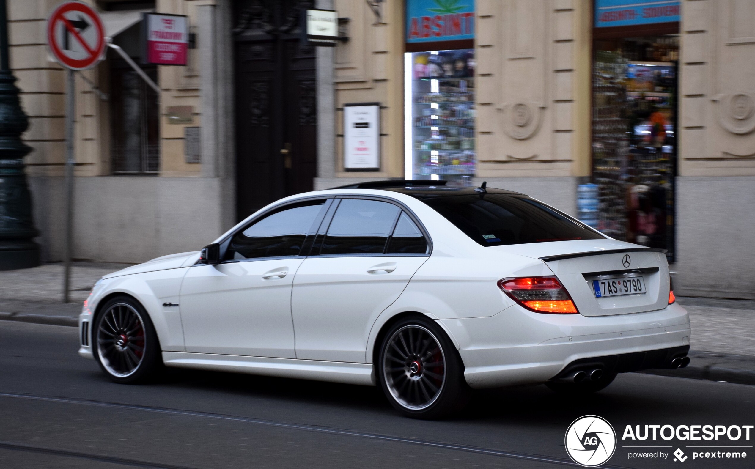 Mercedes-Benz C 63 AMG W204 - 08 March 2020 - Autogespot