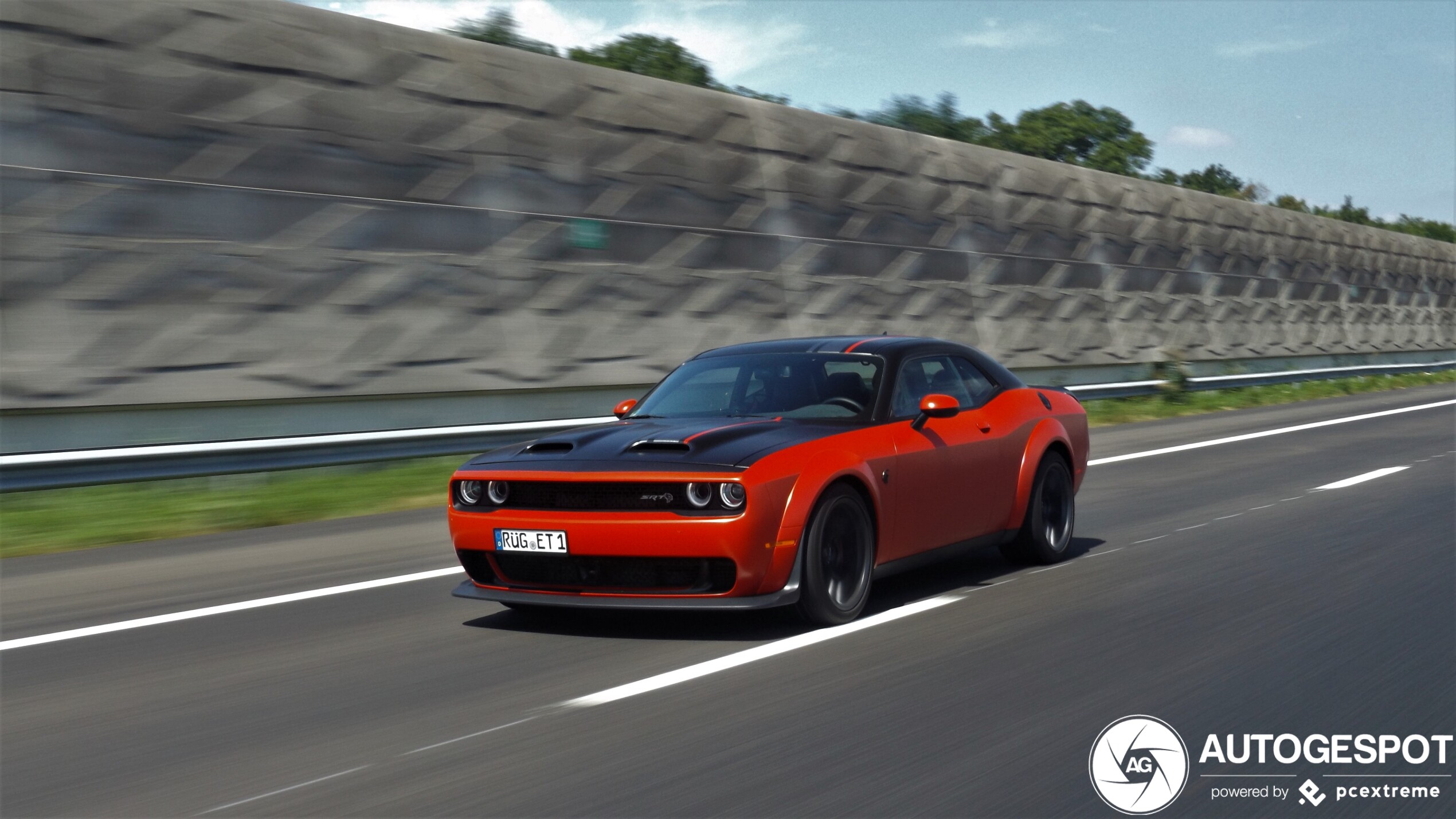Dodge Challenger SRT Hellcat Widebody - 18 March 2020 - Autogespot