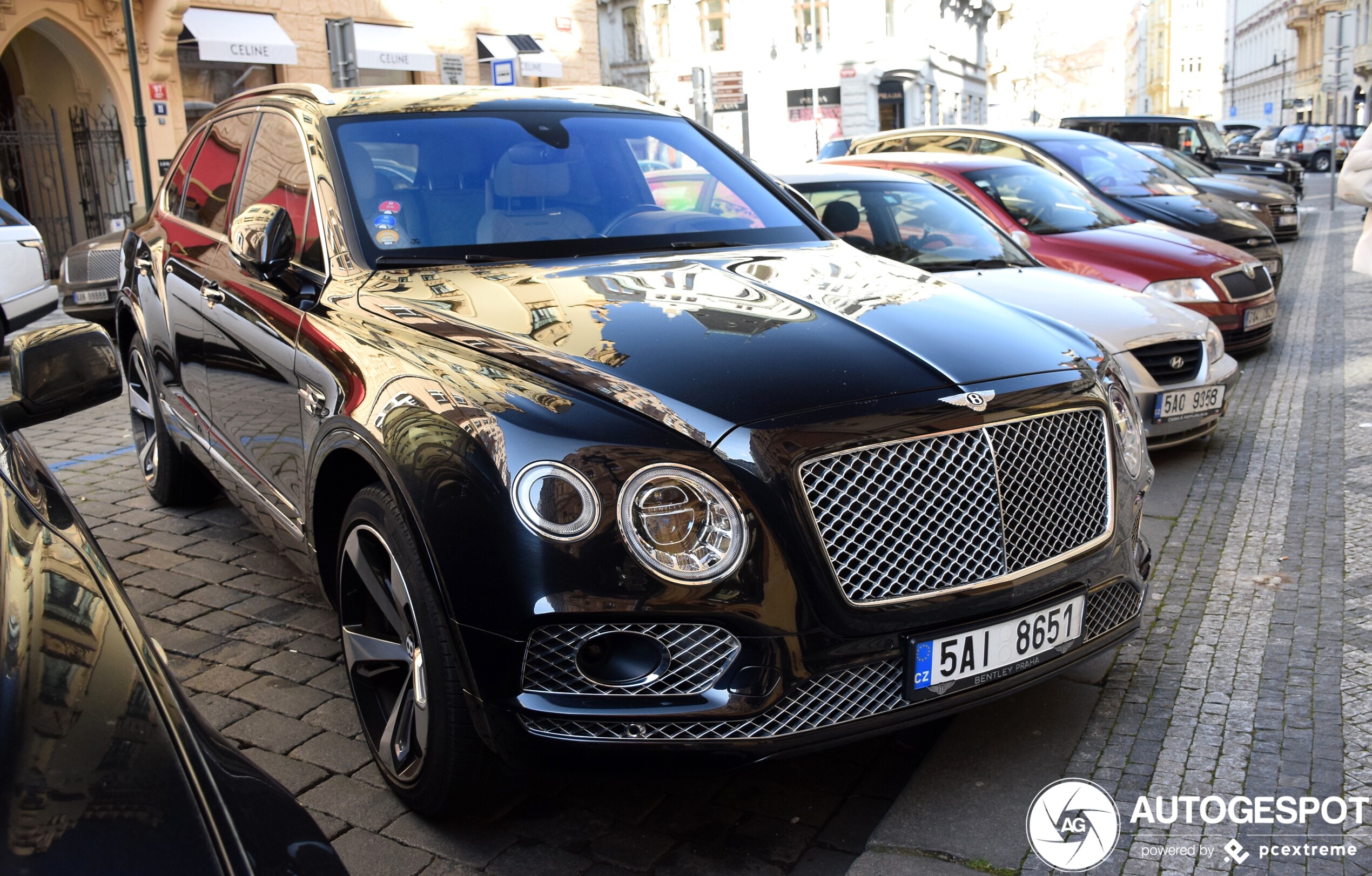Bentley Bentayga First Edition - 20 March 2020 - Autogespot
