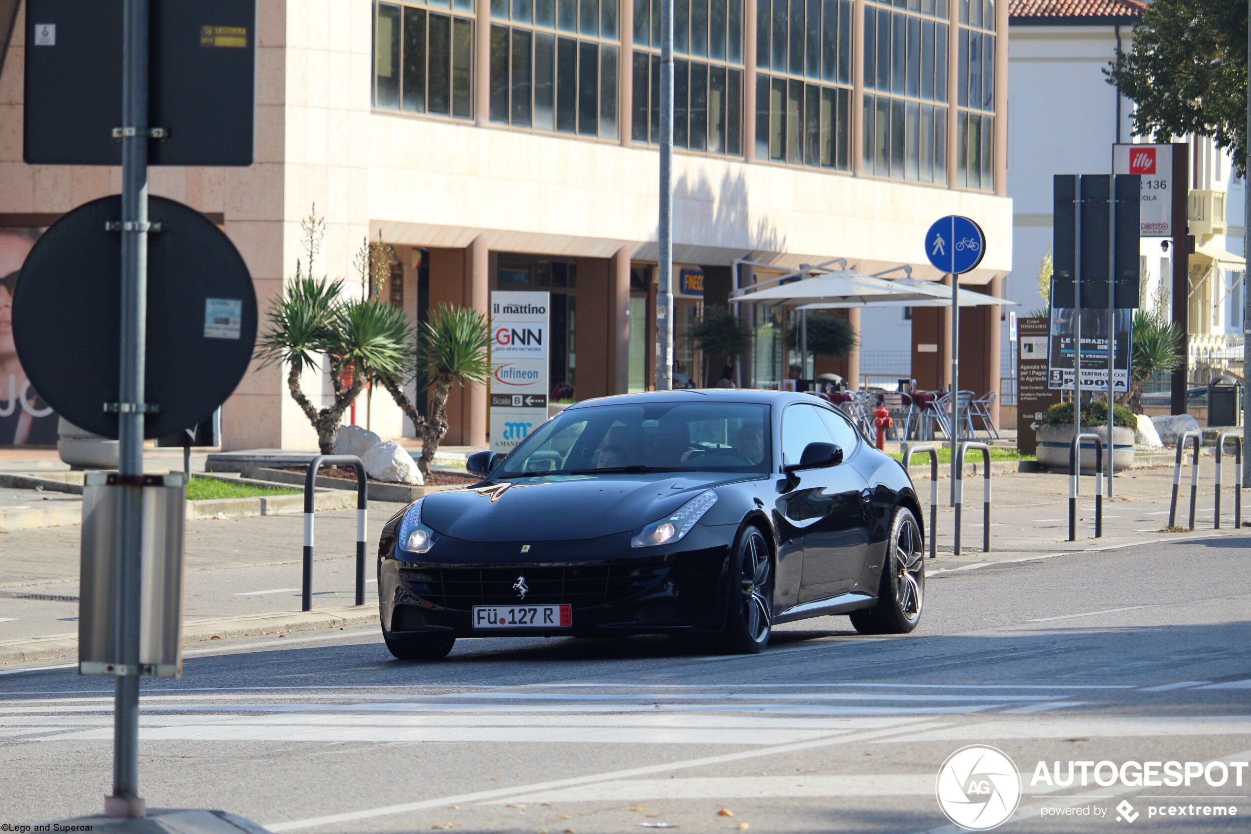 Ferrari FF - 23 March 2020 - Autogespot