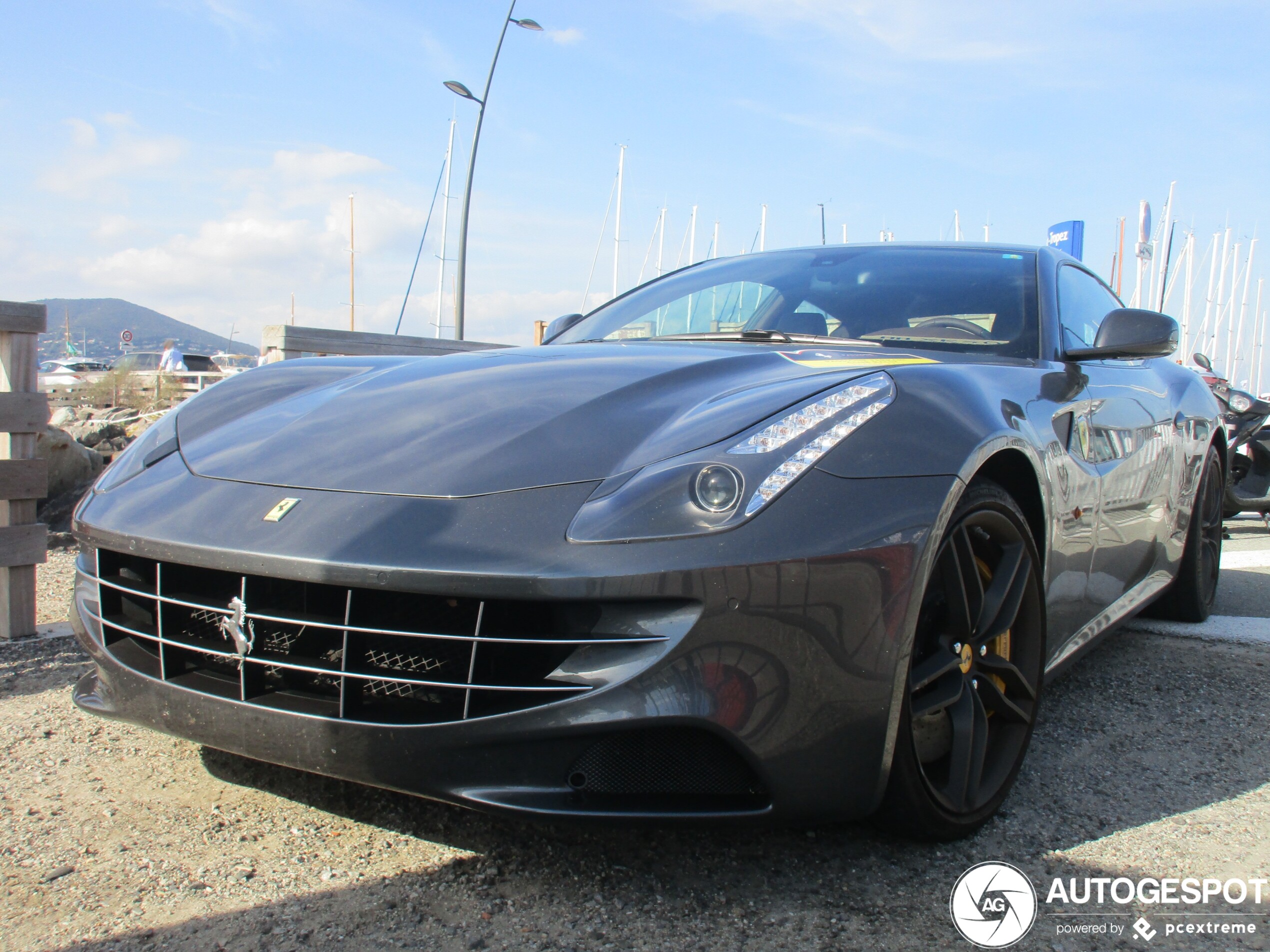 Ferrari FF - 04 April 2020 - Autogespot