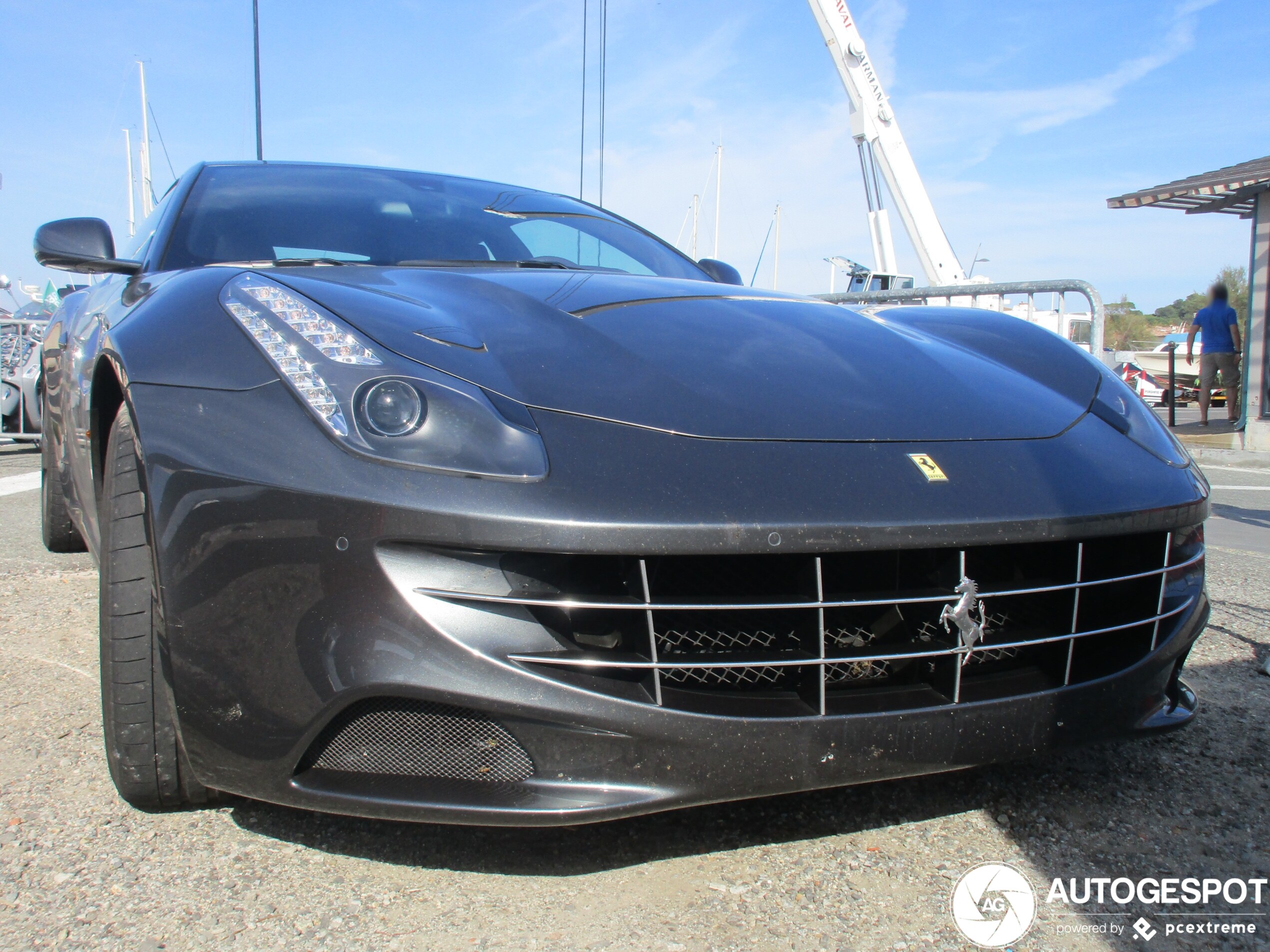 Ferrari FF - 04 April 2020 - Autogespot