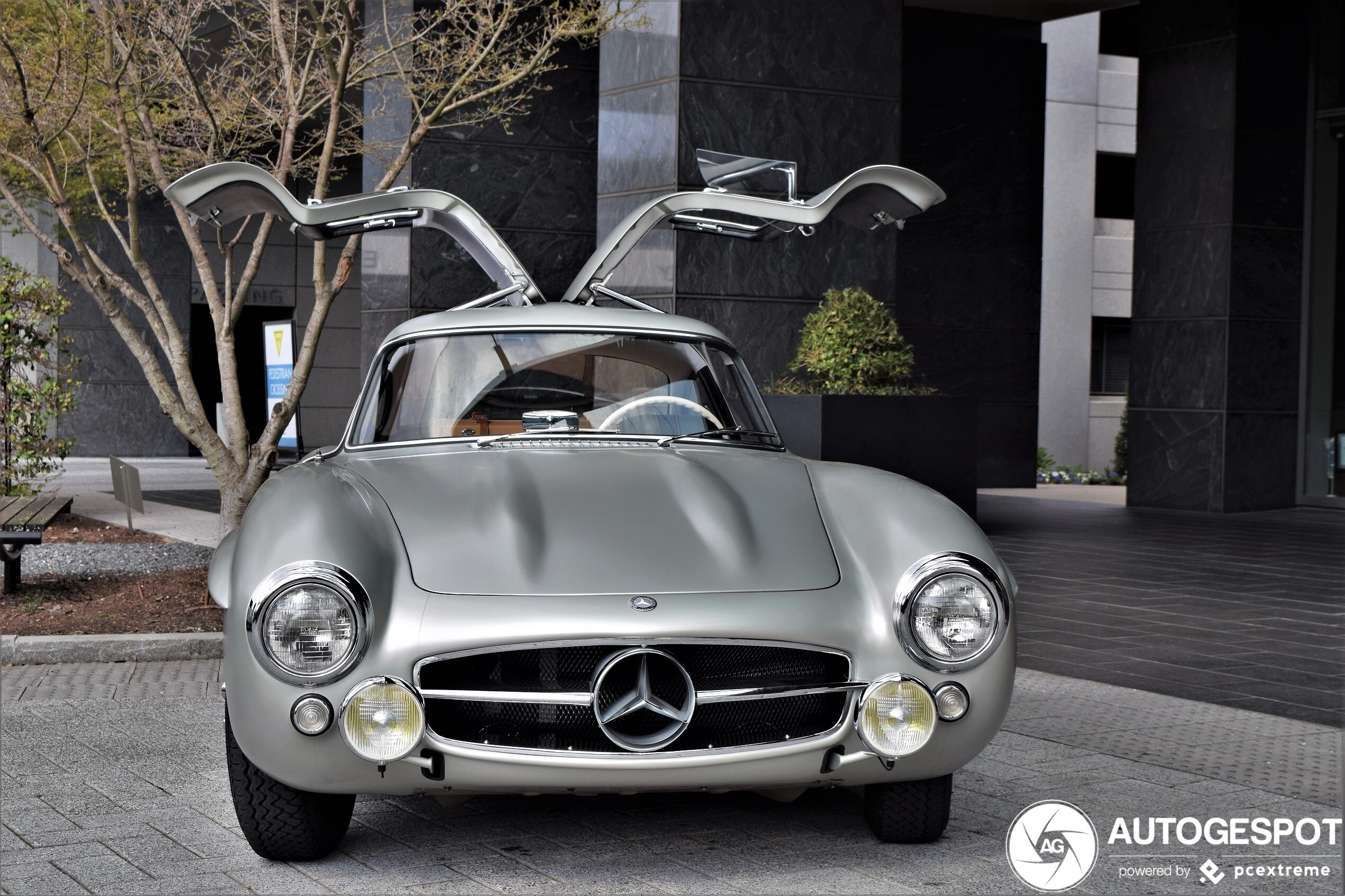 Mercedes-Benz 300SL Gullwing - 07 April 2020 - Autogespot