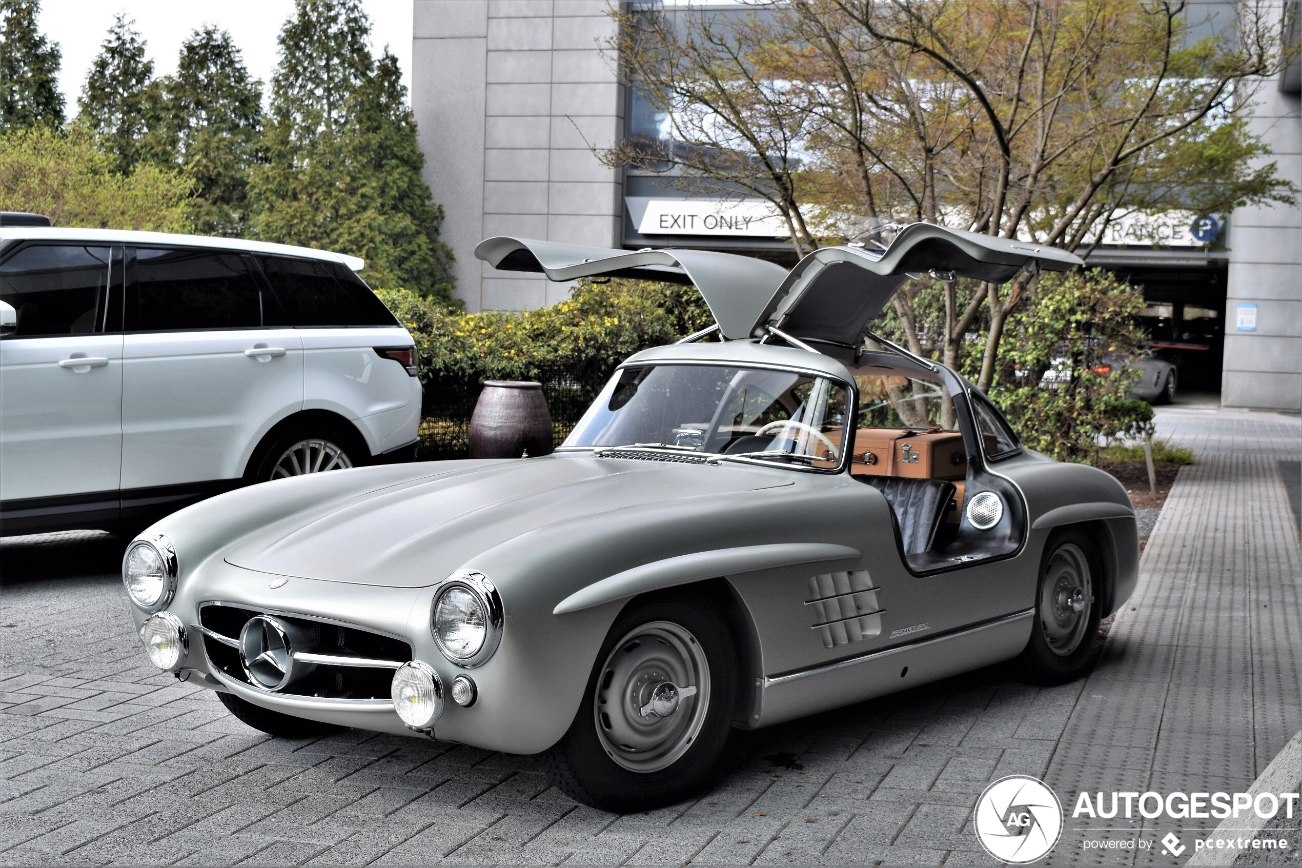Mercedes-Benz 300SL Gullwing - 07 April 2020 - Autogespot