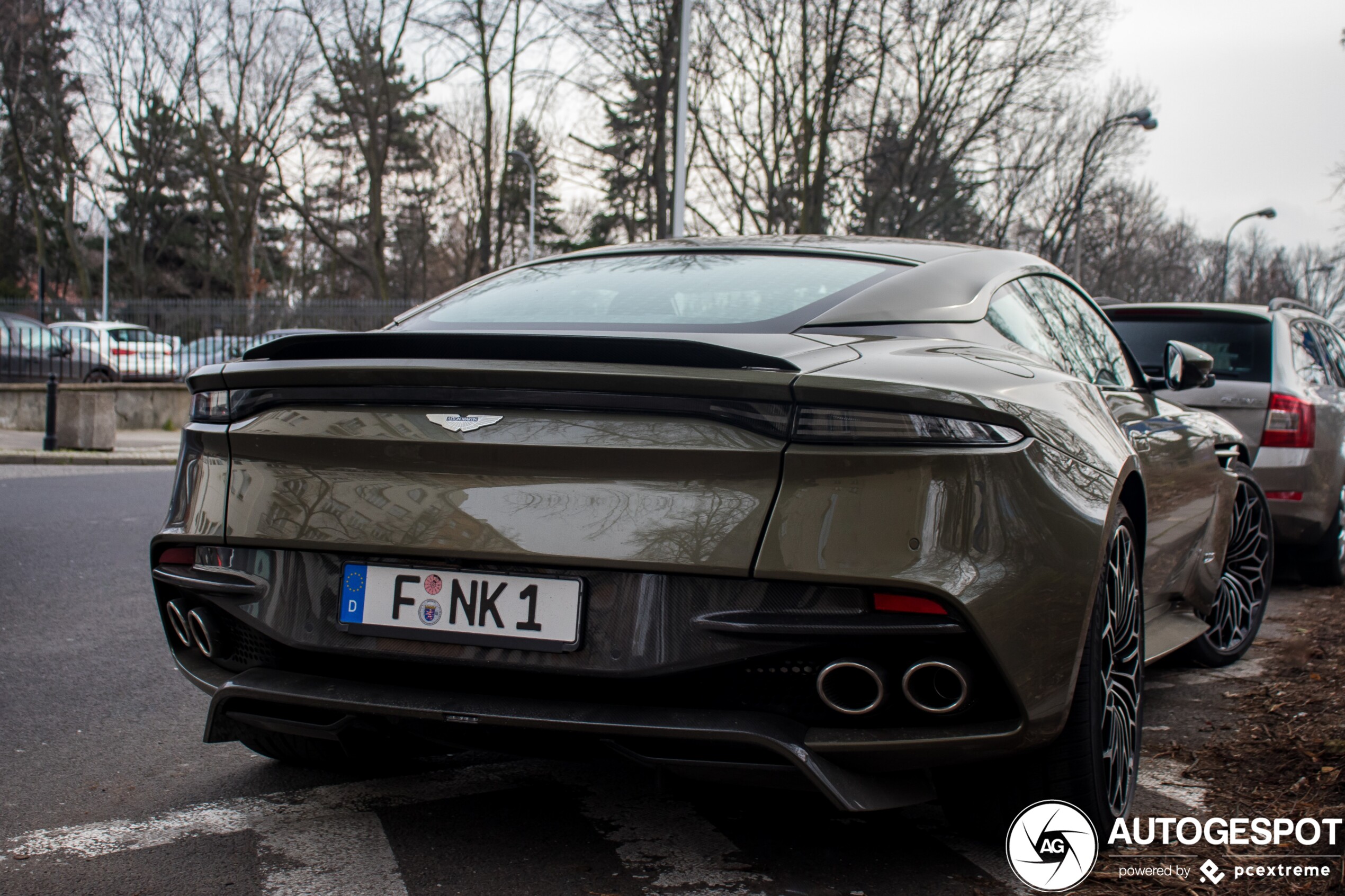 Aston Martin DBS Superleggera OHMSS Edition - 08 April 2020 - Autogespot