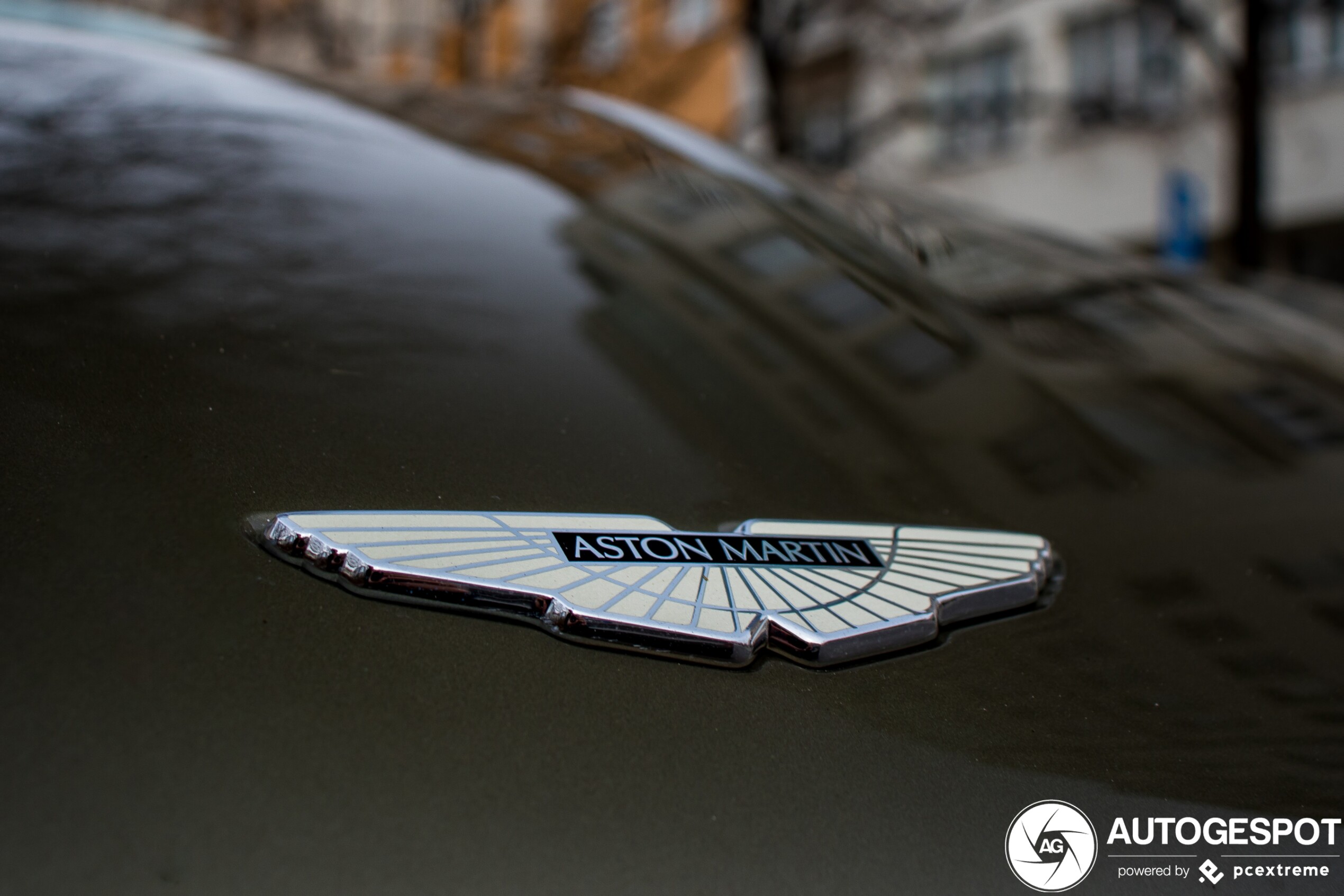 Aston Martin DBS Superleggera OHMSS Edition - 08 April 2020 - Autogespot