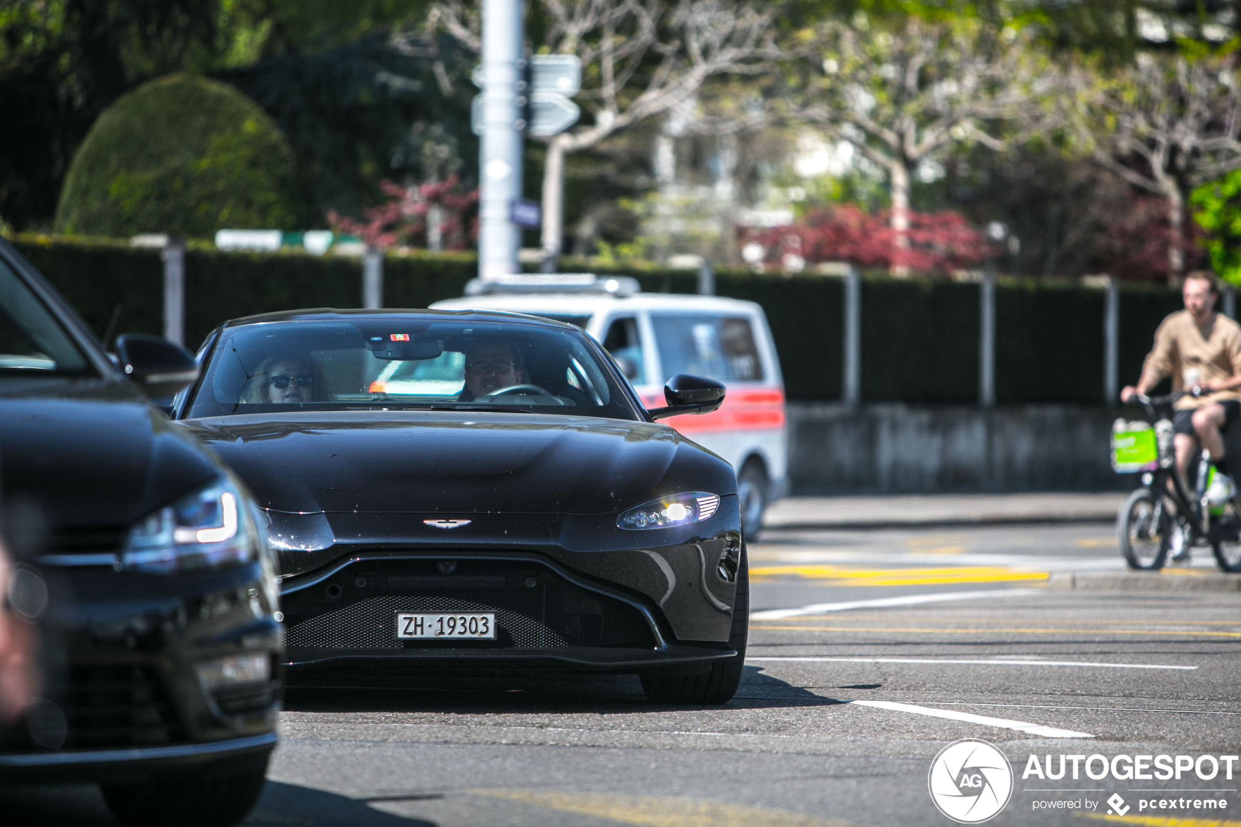 Aston Martin V8 Vantage 2018 - 13 April 2020 - Autogespot