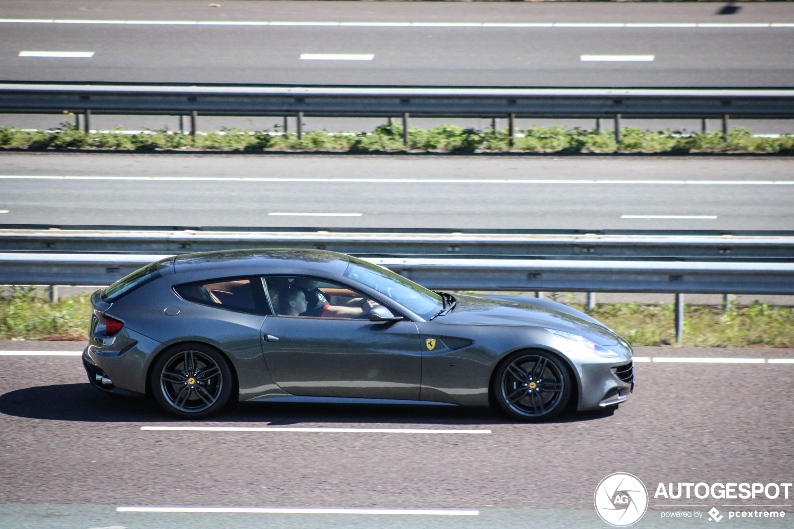 Ferrari FF - 19 April 2020 - Autogespot