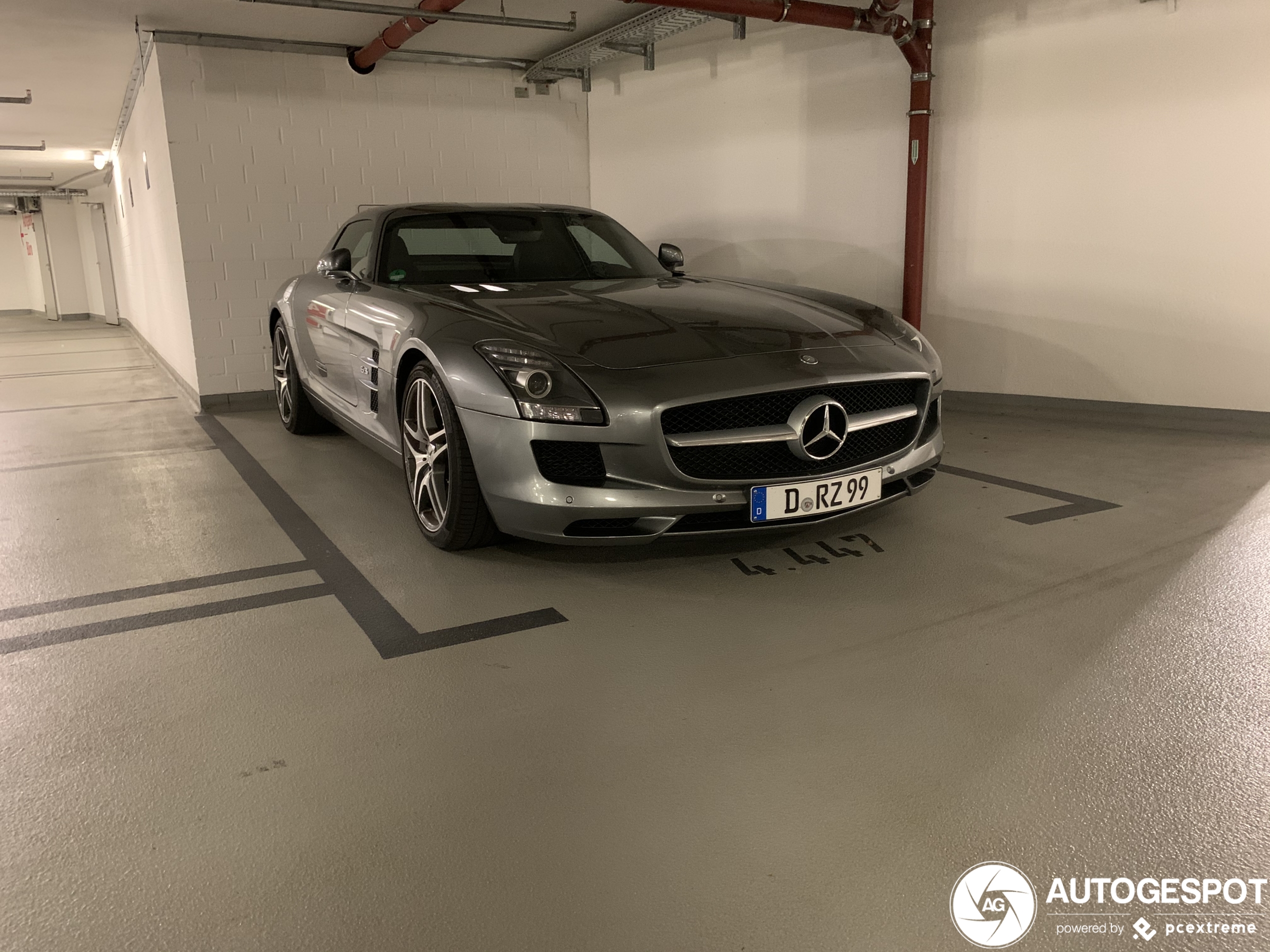 Mercedes-Benz SLS AMG - 17 May 2020 - Autogespot