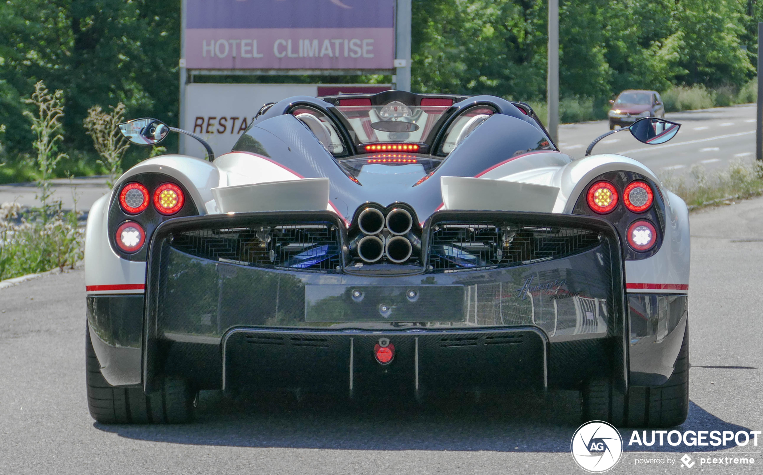 Pagani Huayra Roadster - 25 June 2020 - Autogespot