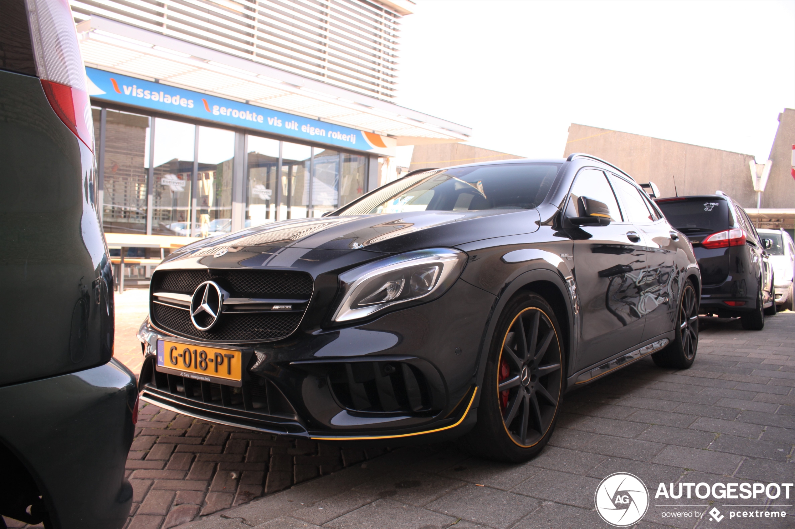 Mercedes-AMG GLA 45 X156 Yellow Night Edition - 10 August 2020 - Autogespot