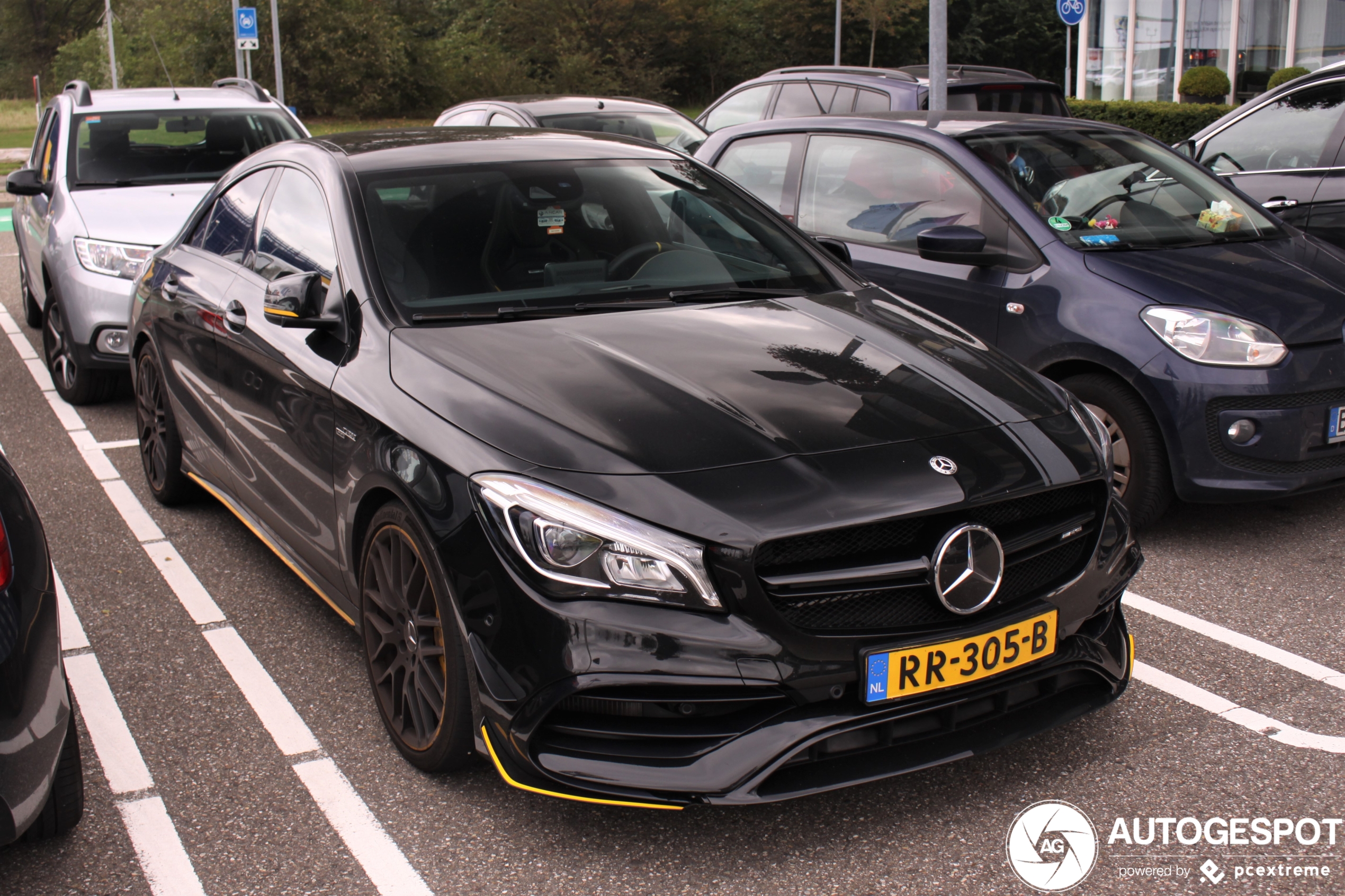 Mercedes-AMG CLA 45 C117 Yellow Night Edition - 13 September 2020 ...