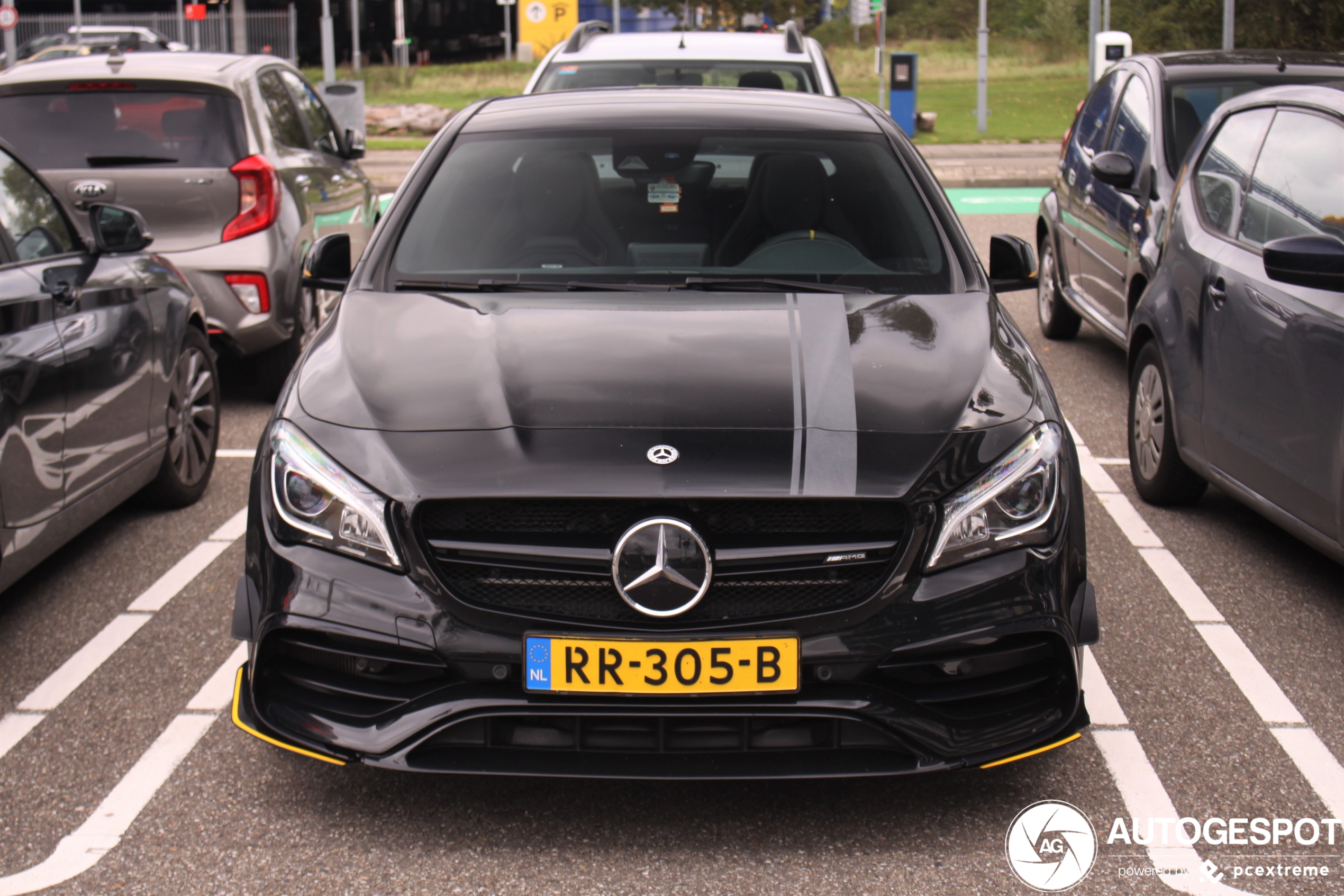 Mercedes-AMG CLA 45 C117 Yellow Night Edition - 13 September 2020 ...