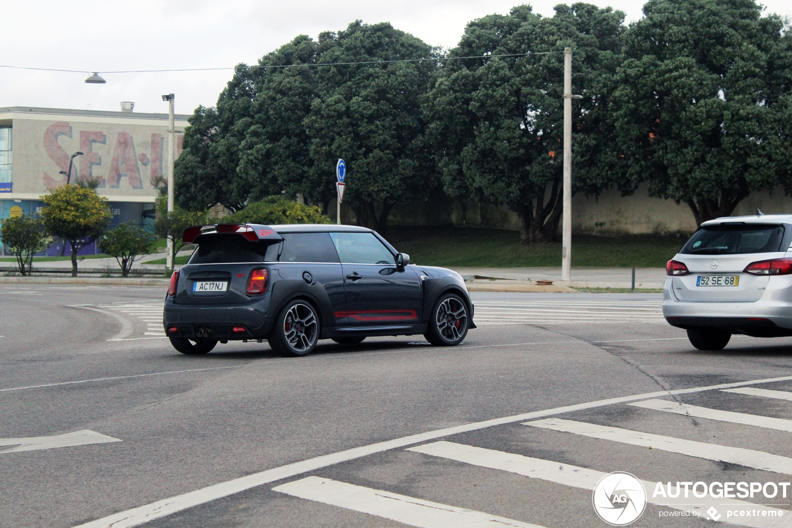 Mini F56 Cooper S John Cooper Works GP - 10 October 2020 - Autogespot