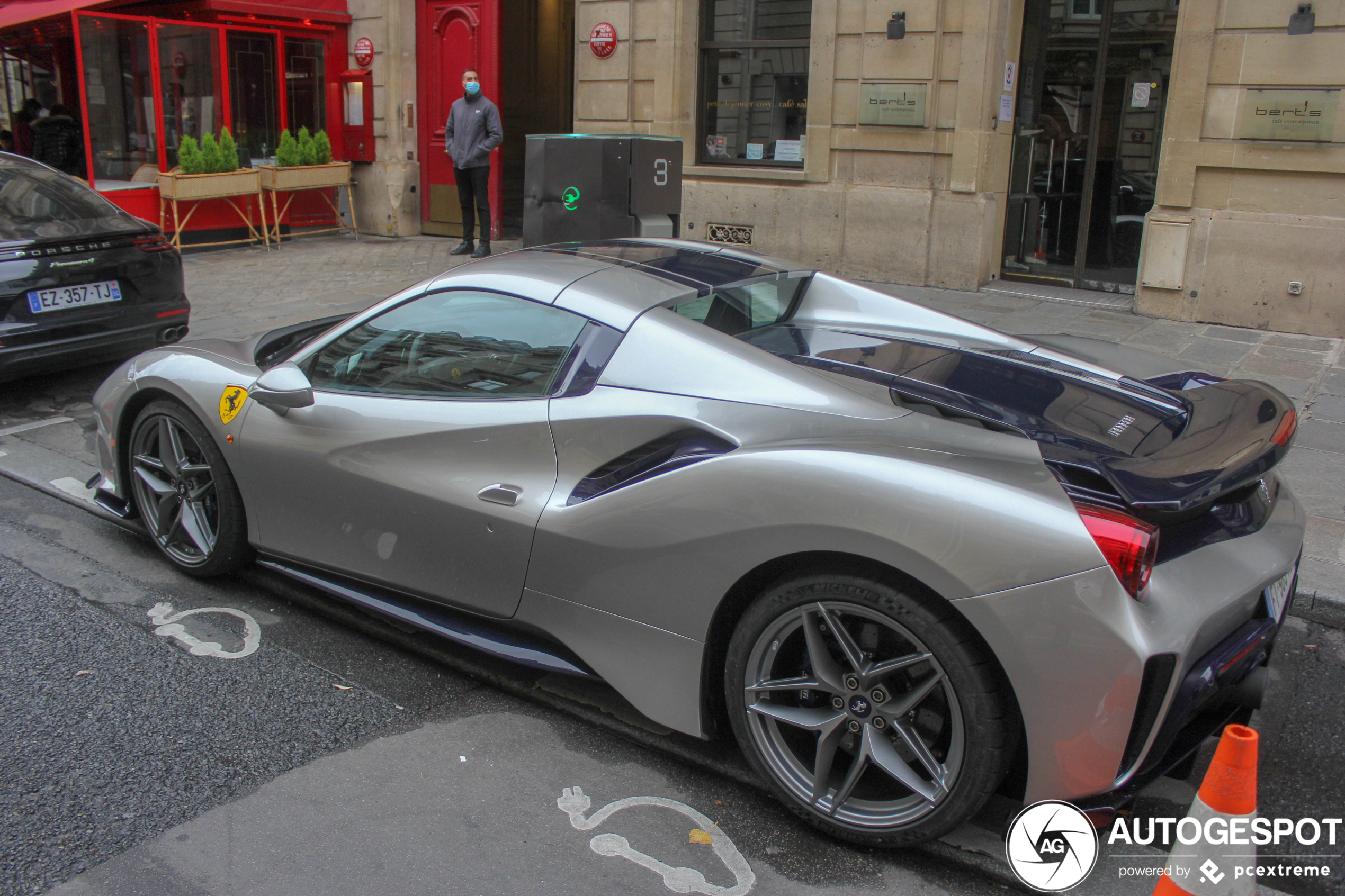 Ferrari 488 Pista Spider - 25 October 2020 - Autogespot