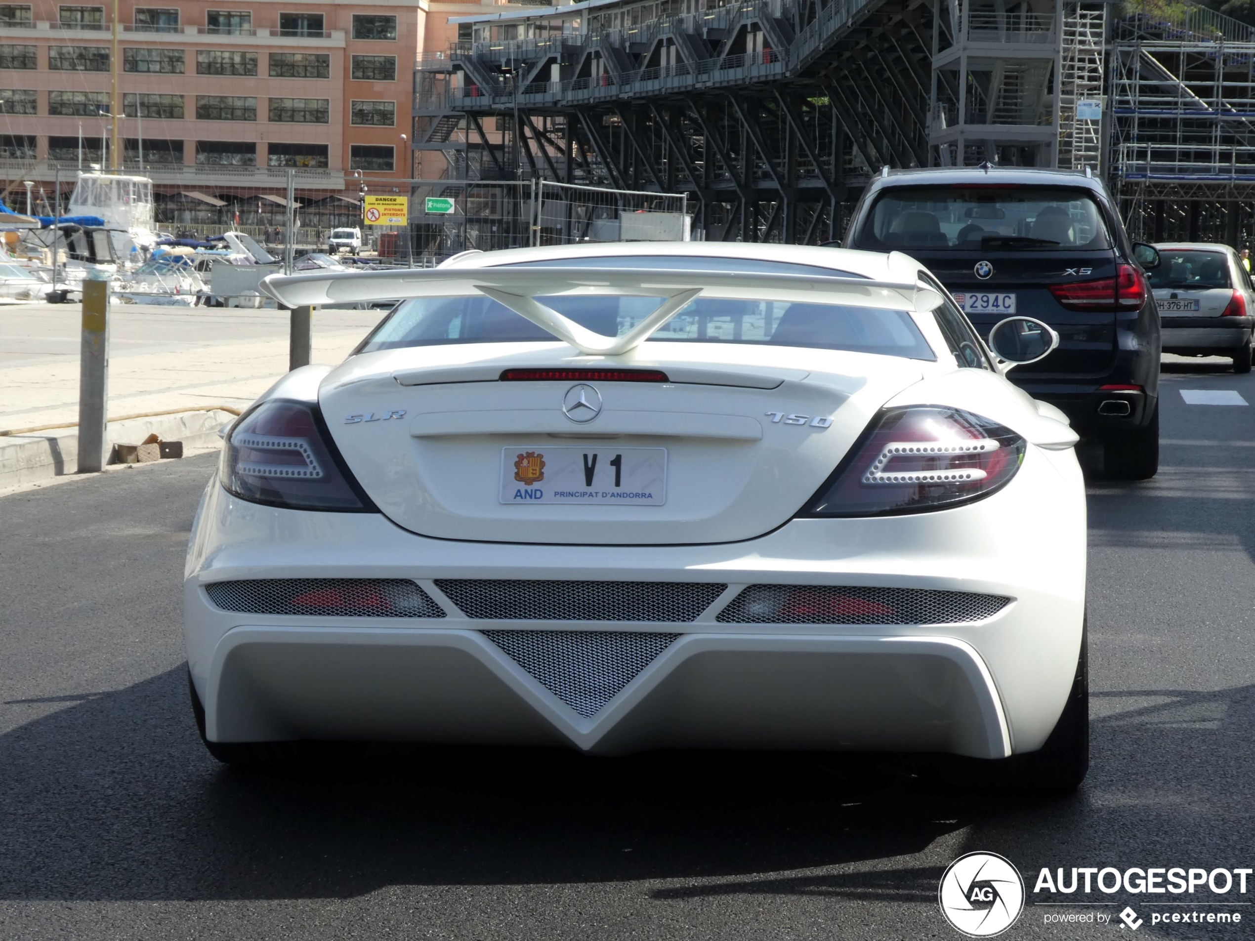 Mercedes-Benz FAB Design SLR McLaren Desire - 29 November 2020 - Autogespot