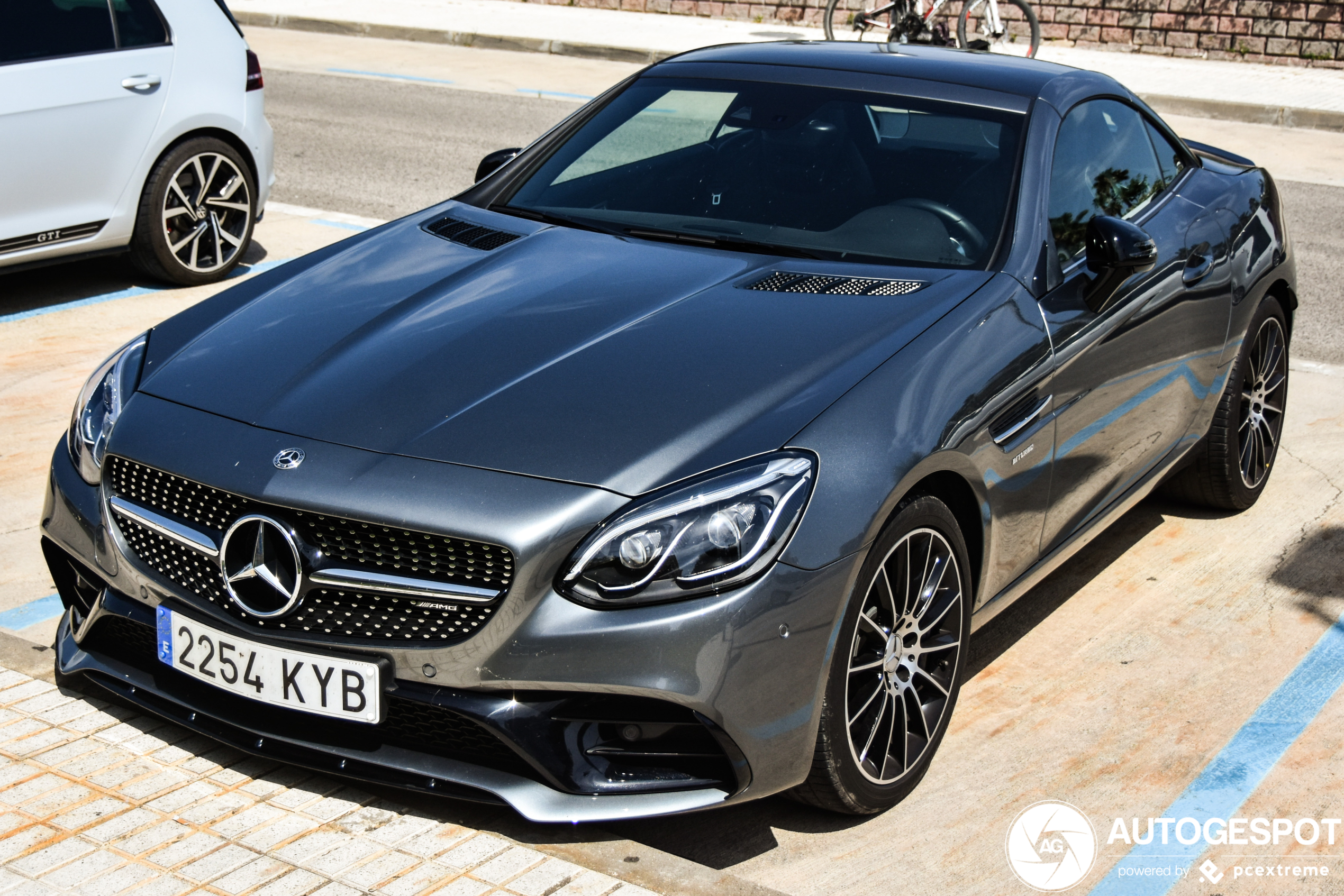 Mercedes-AMG SLC 43 R172 - 24 December 2020 - Autogespot