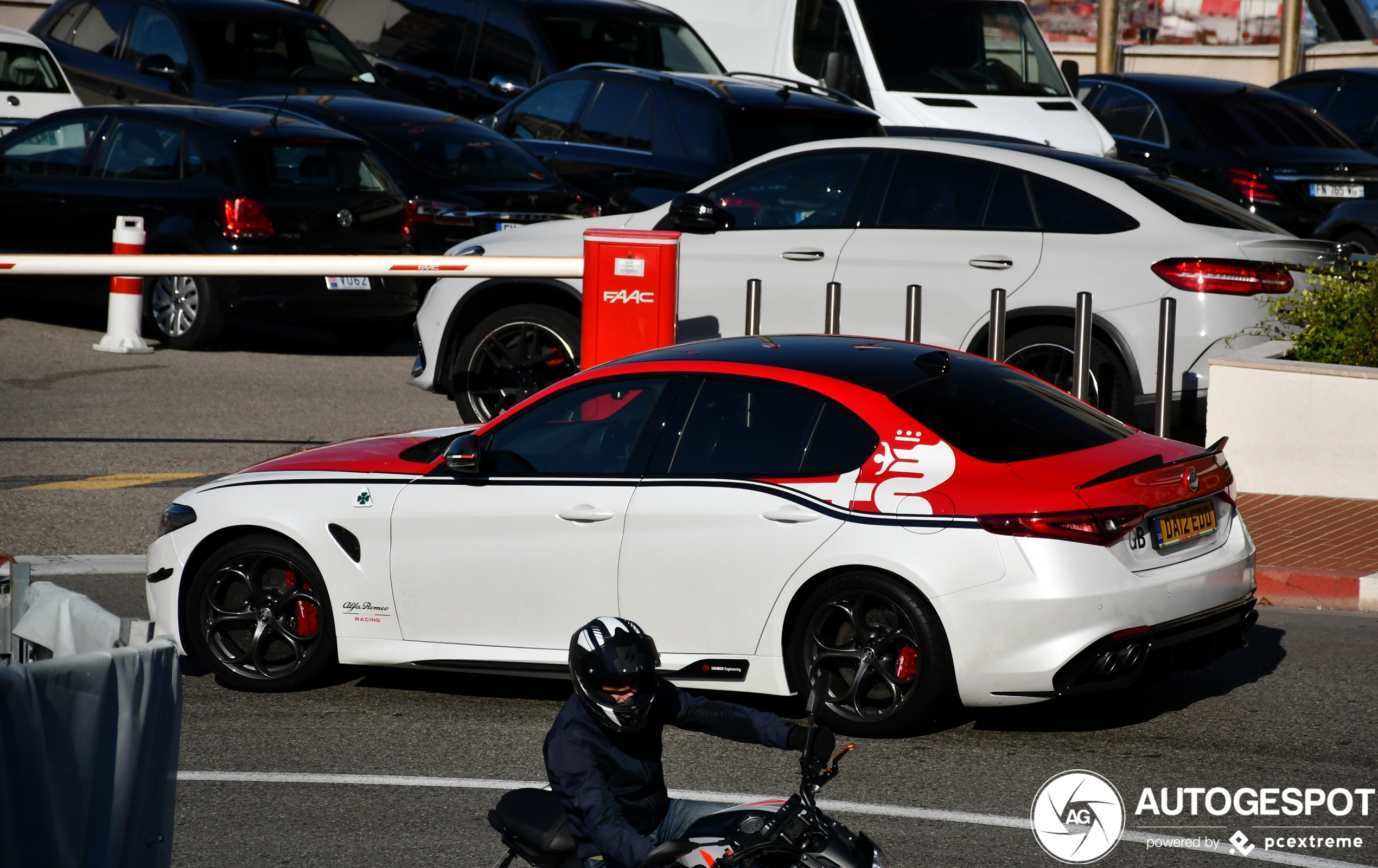 Alfa Romeo Giulia Quadrifoglio Alfa Romeo Racing Limited Edition - 16 ...