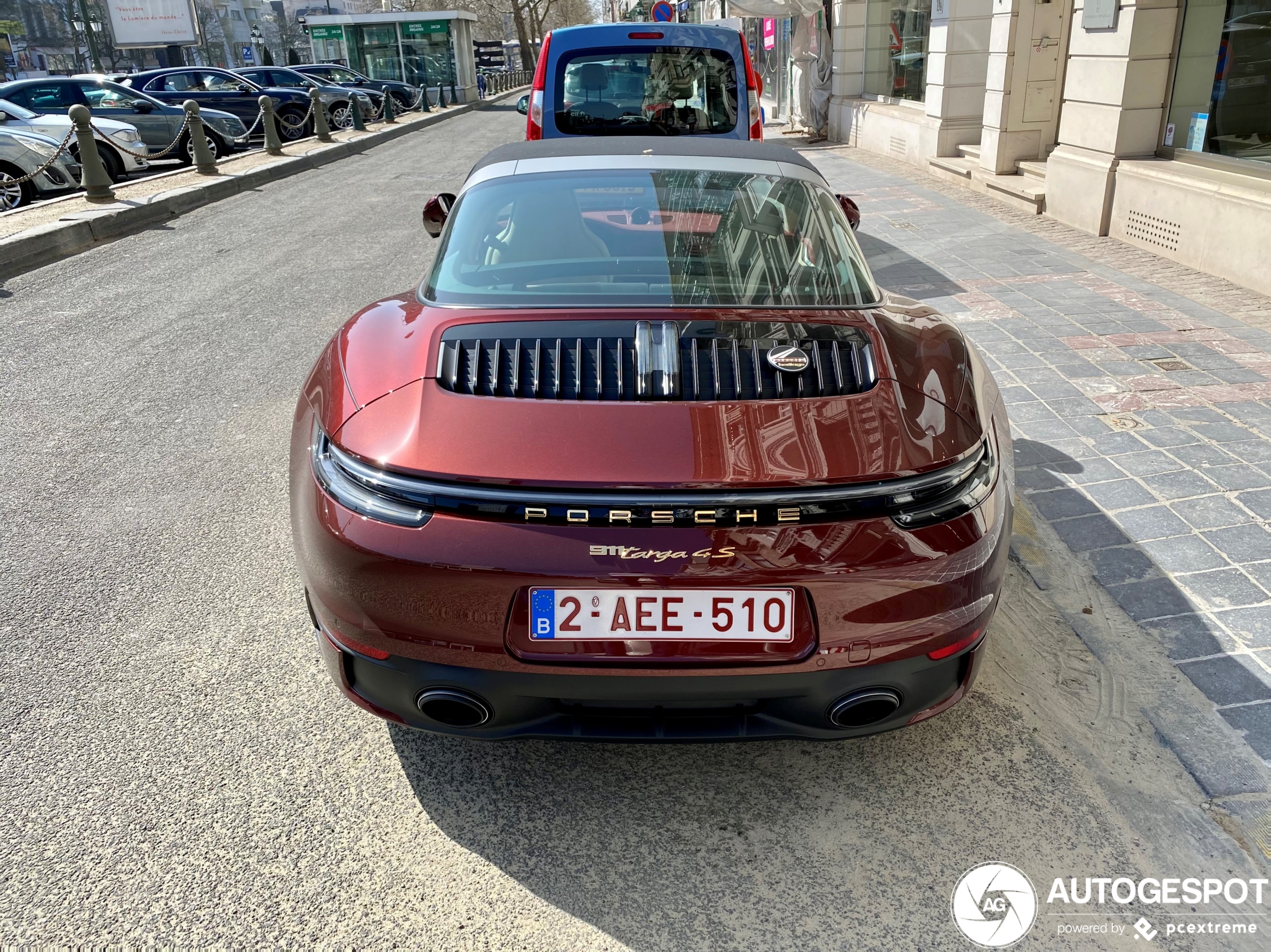 Porsche 992 Targa 4S MkI Heritage Design Edition - 31 March 2021 ...