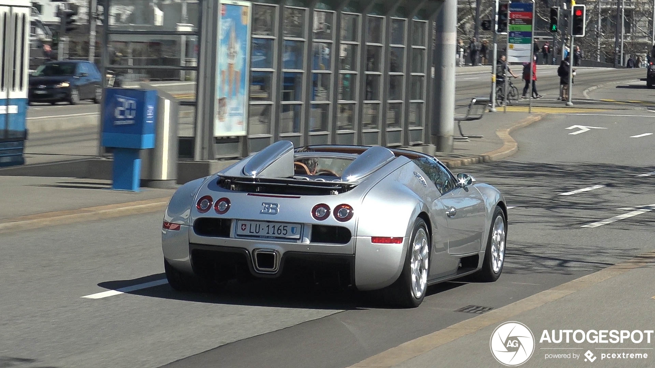 Bugatti Veyron 16.4 Grand Sport - 04 April 2021 - Autogespot