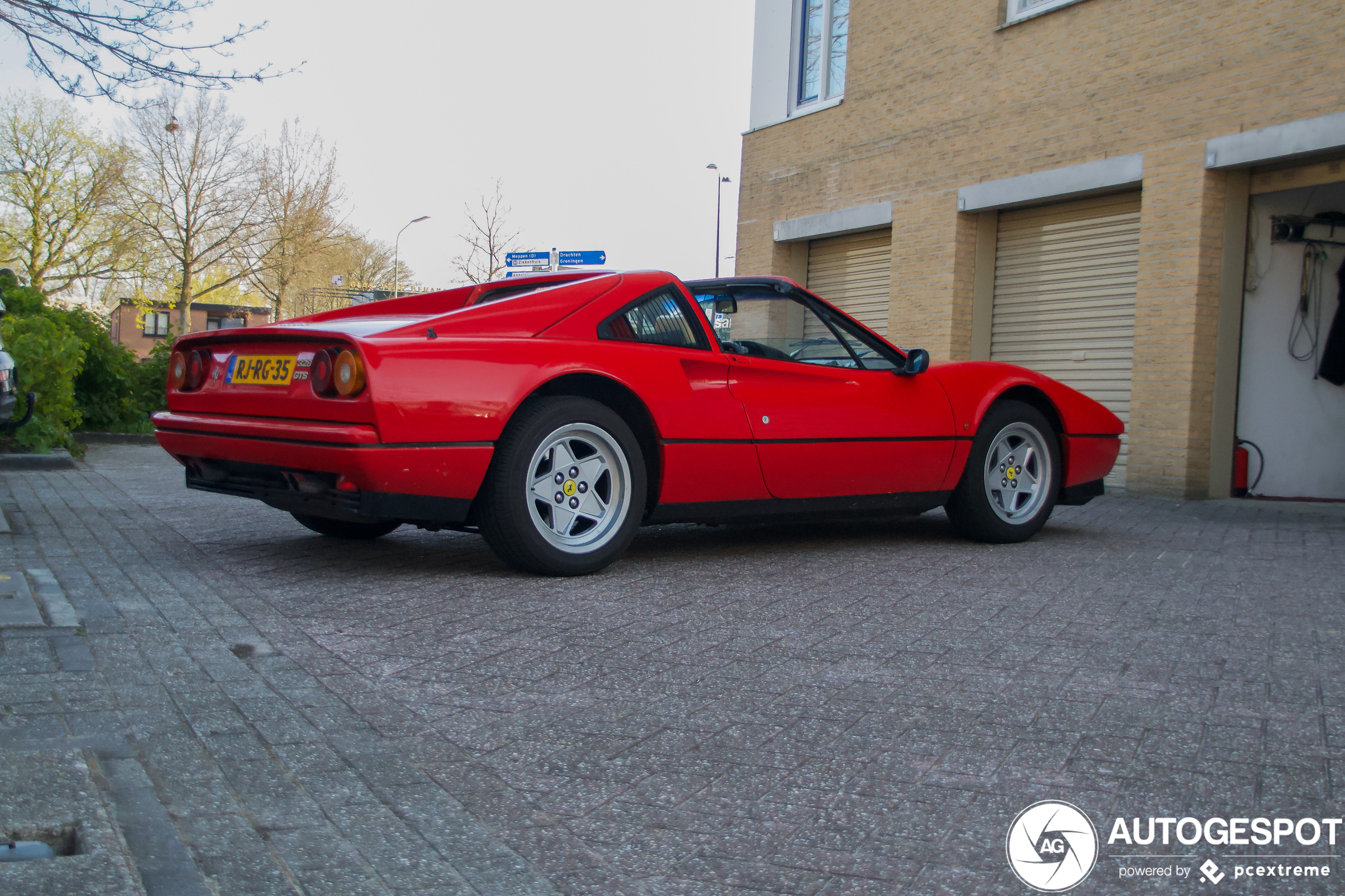 Ferrari 328 GTS - 20 April 2021 - Autogespot
